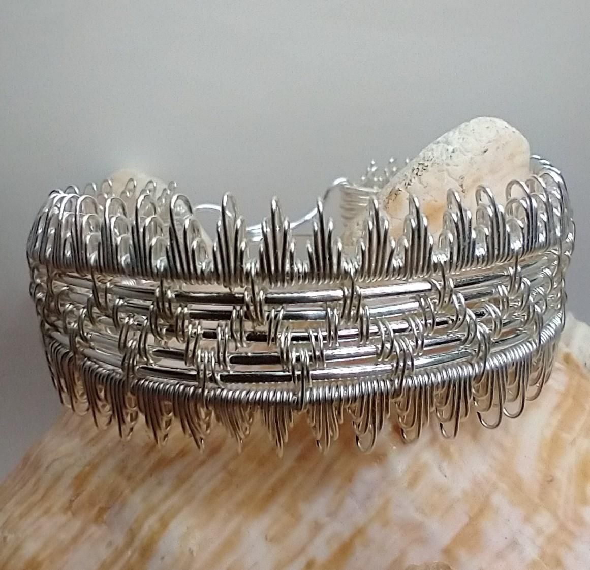 Woven Wire Bracelet : 3 Steps - Instructables