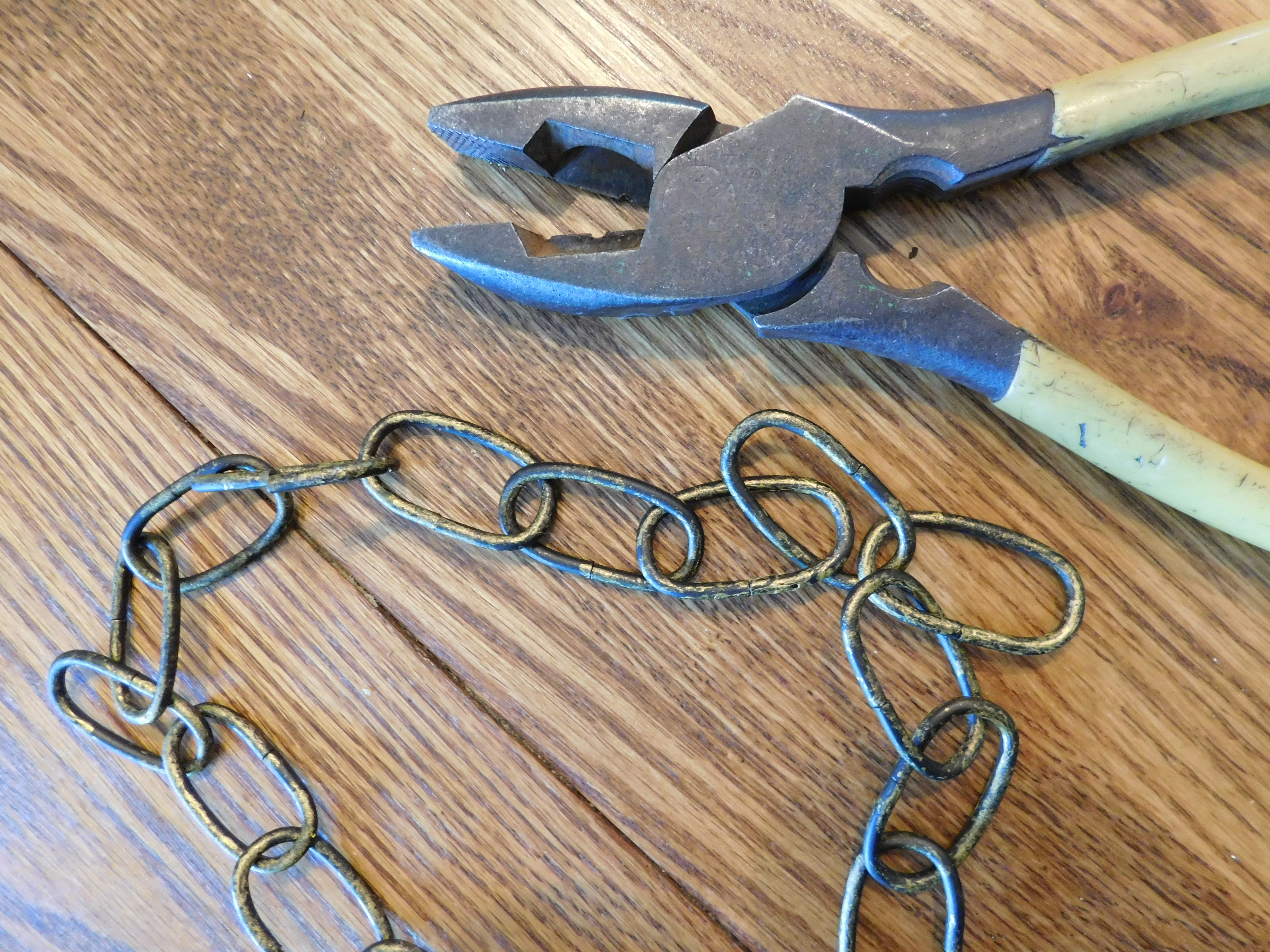 Dr. Doom Cape: Scaled, Mini/full : 9 Steps (with Pictures) - Instructables