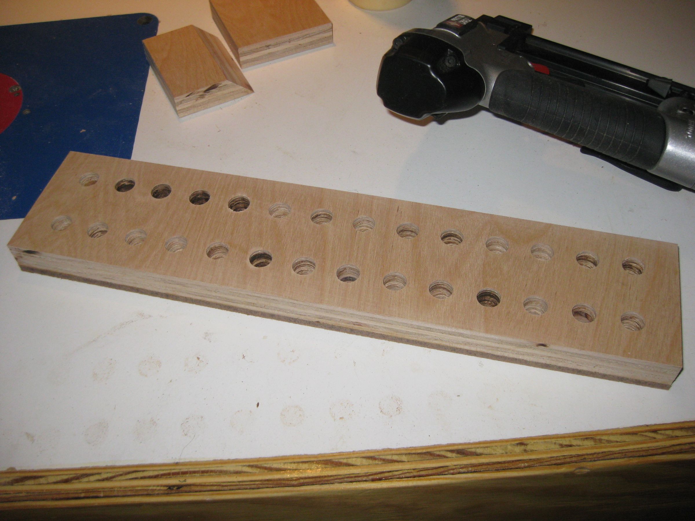 Router Bit Storage Rack/Tray : 6 Steps - Instructables