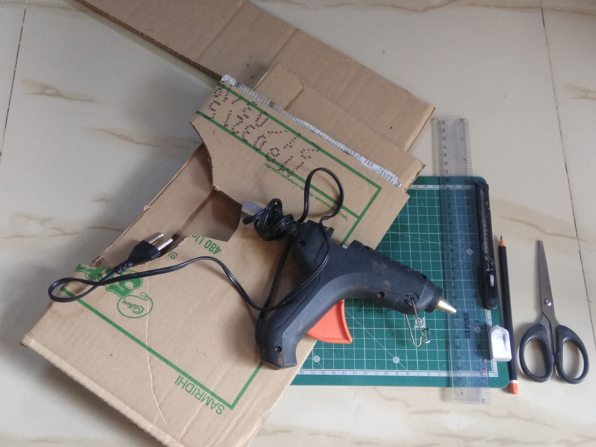 Easy Cardboard Organizer : 4 Steps - Instructables