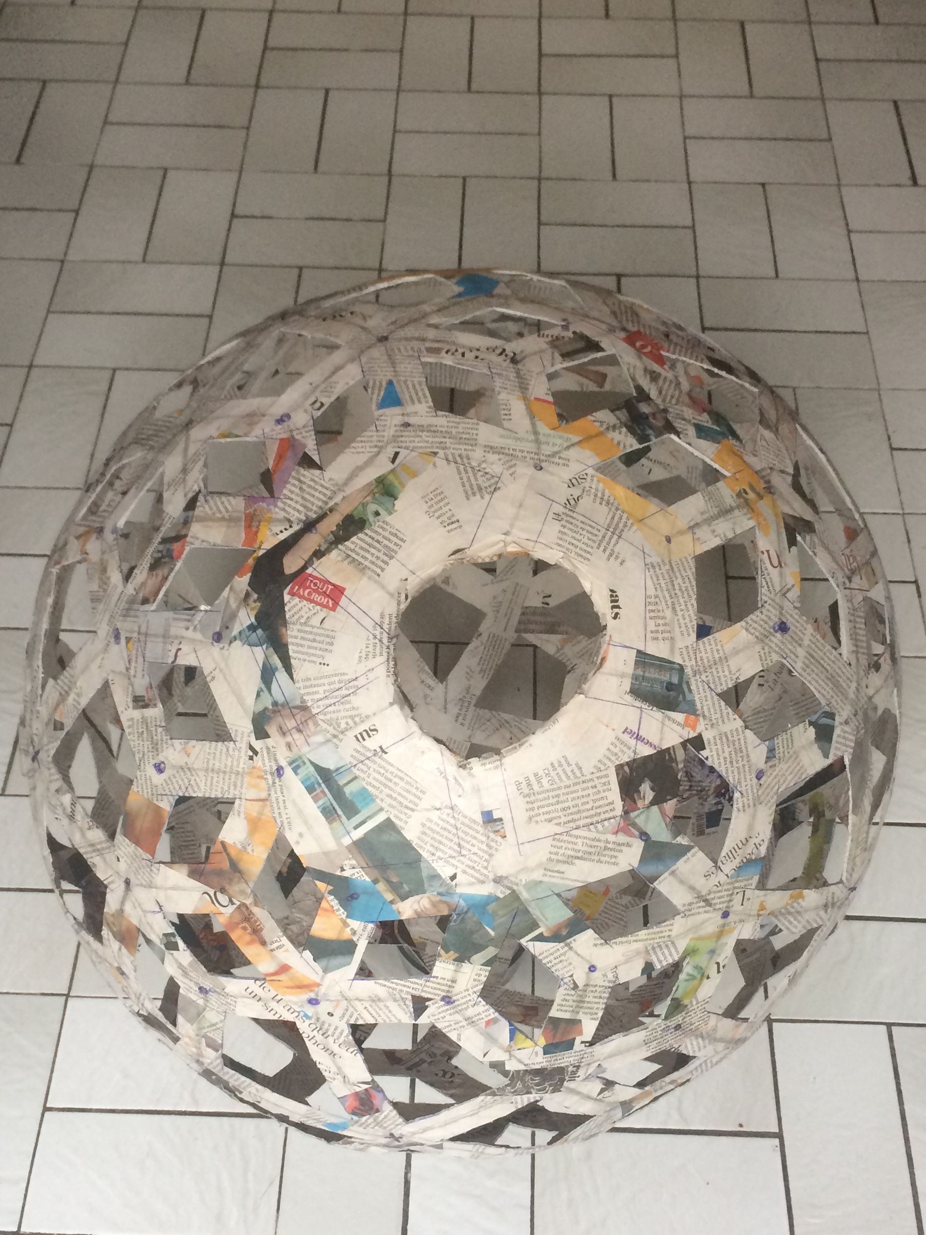 Newspaper Pendant Lamp : 19 Steps (with Pictures) - Instructables