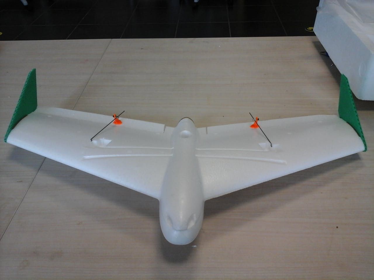 Pi Zero Plane: a $150 Smart Fixed Wing Drone With the Pi Zero : 13 ...