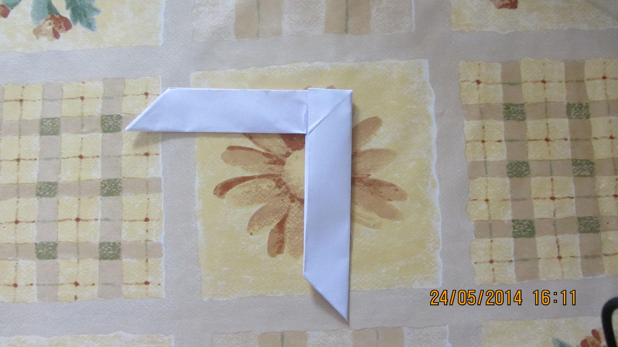 PAPER BOOMERANG : 25 Steps - Instructables