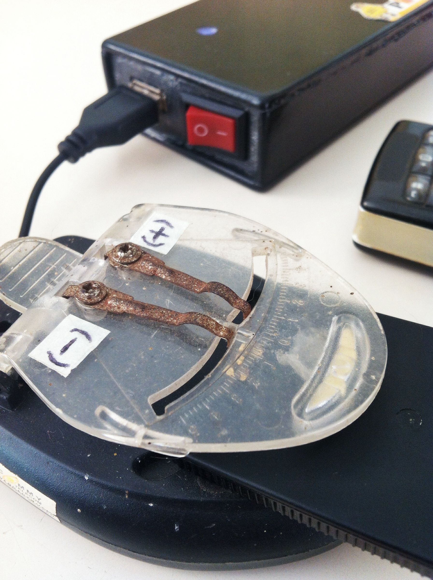 Old Dead Cellphone Remedy : 10 Steps - Instructables