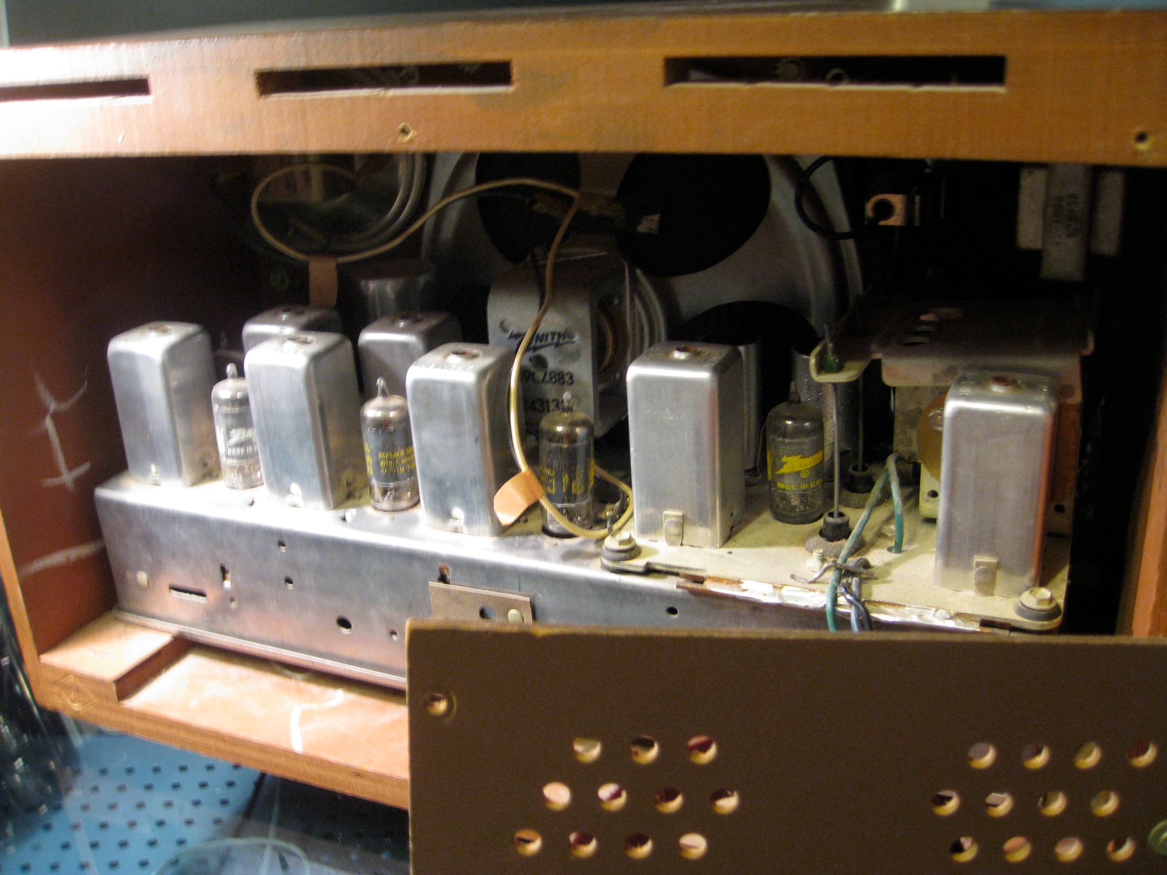 Fix a Vintage Radio Tuner String : 11 Steps (with Pictures) - Instructables