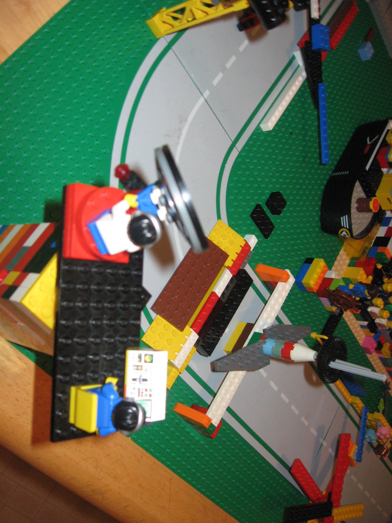 Lego Motocross - Wipeout Style! : 4 Steps - Instructables