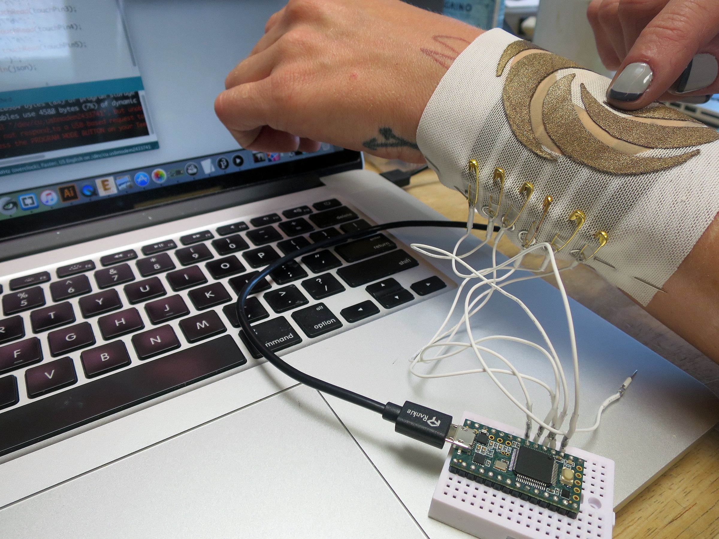 Capacitive Wheel Fabric Sensor : 6 Steps (with Pictures) - Instructables