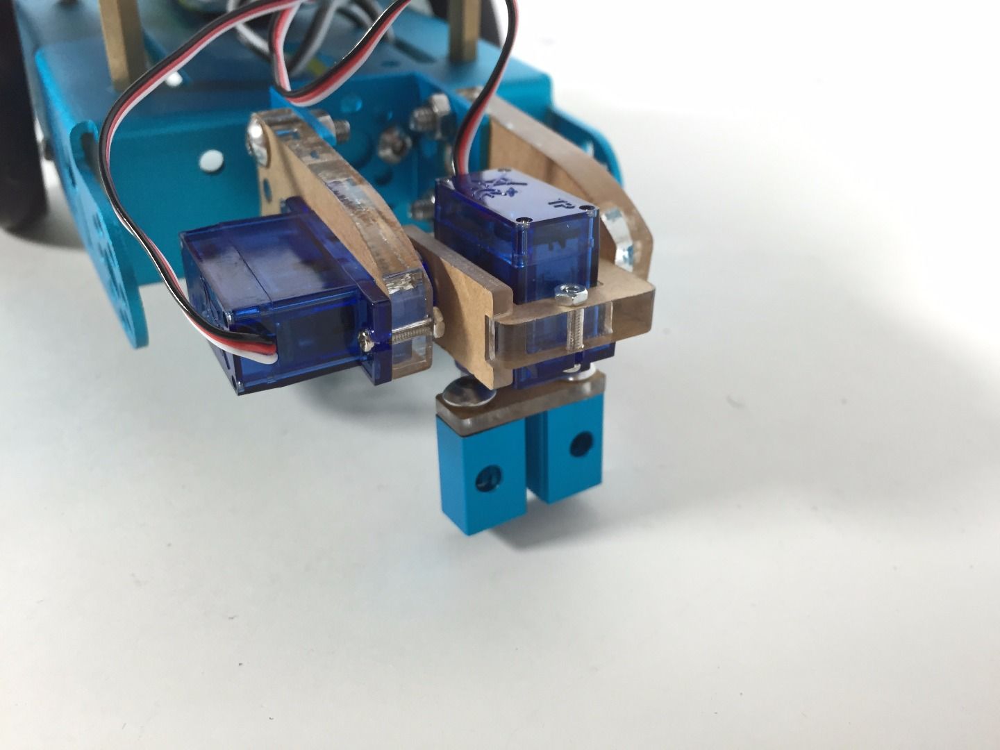 How to Make a Ball-Kicking Based on MBot : 14 Steps - Instructables