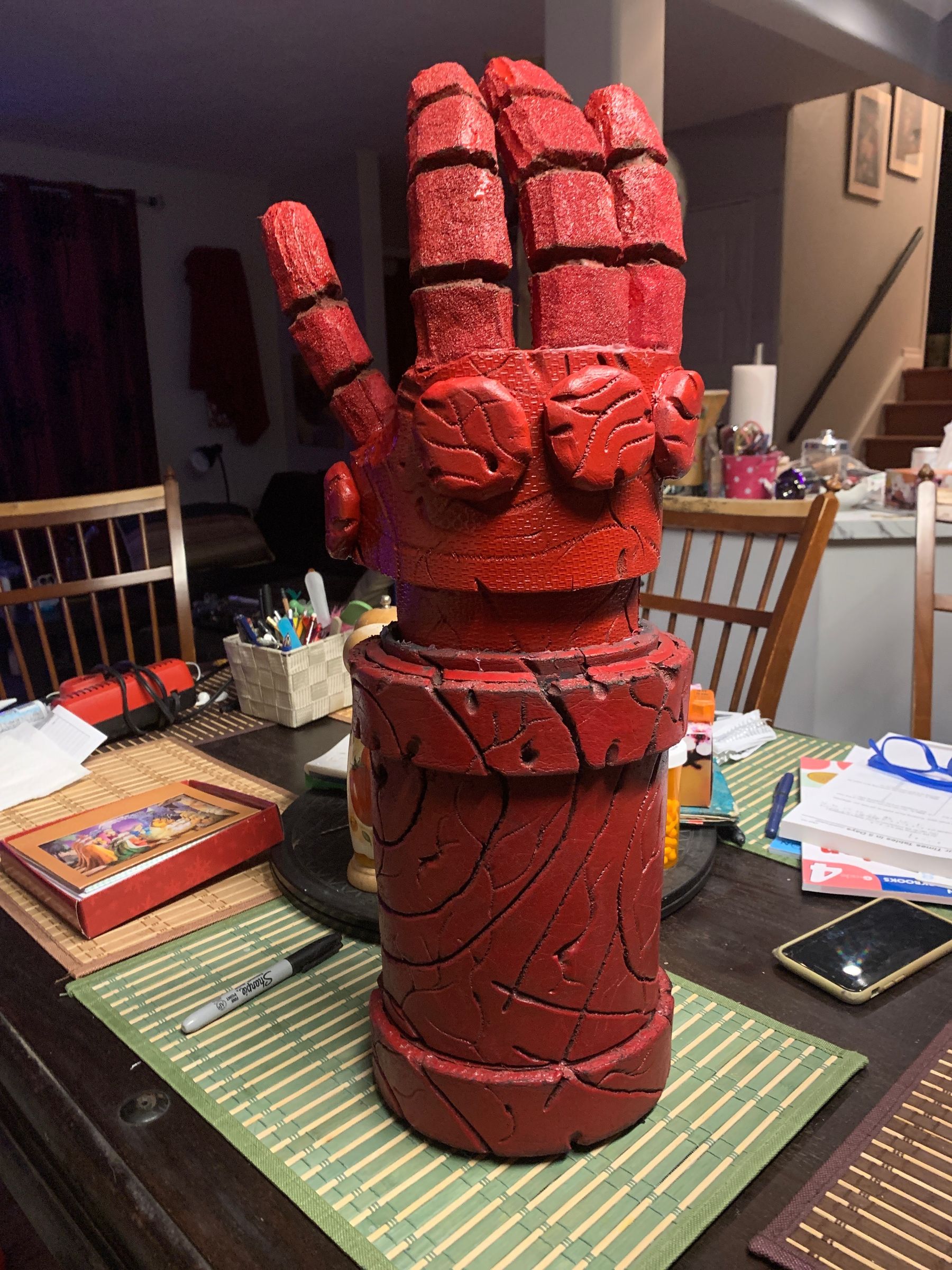 Hellboy Costume : 4 Steps - Instructables
