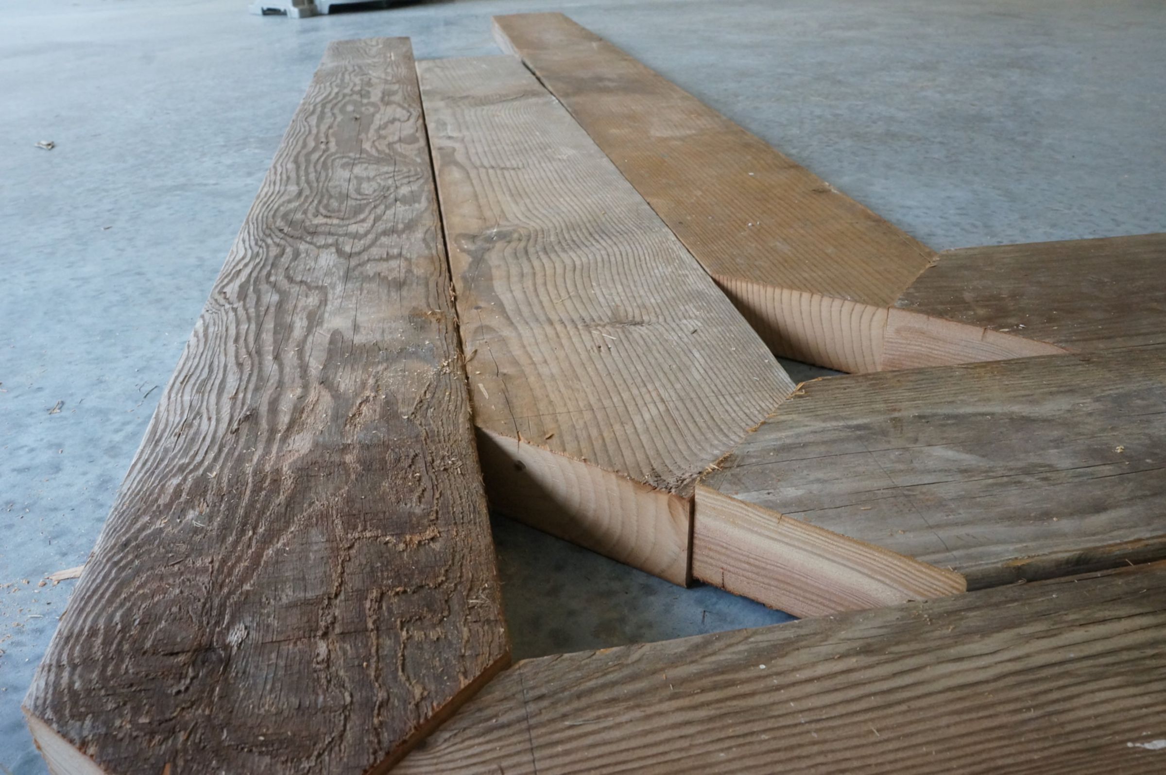 Reclaimed Corner Desk : 23 Steps (with Pictures) - Instructables