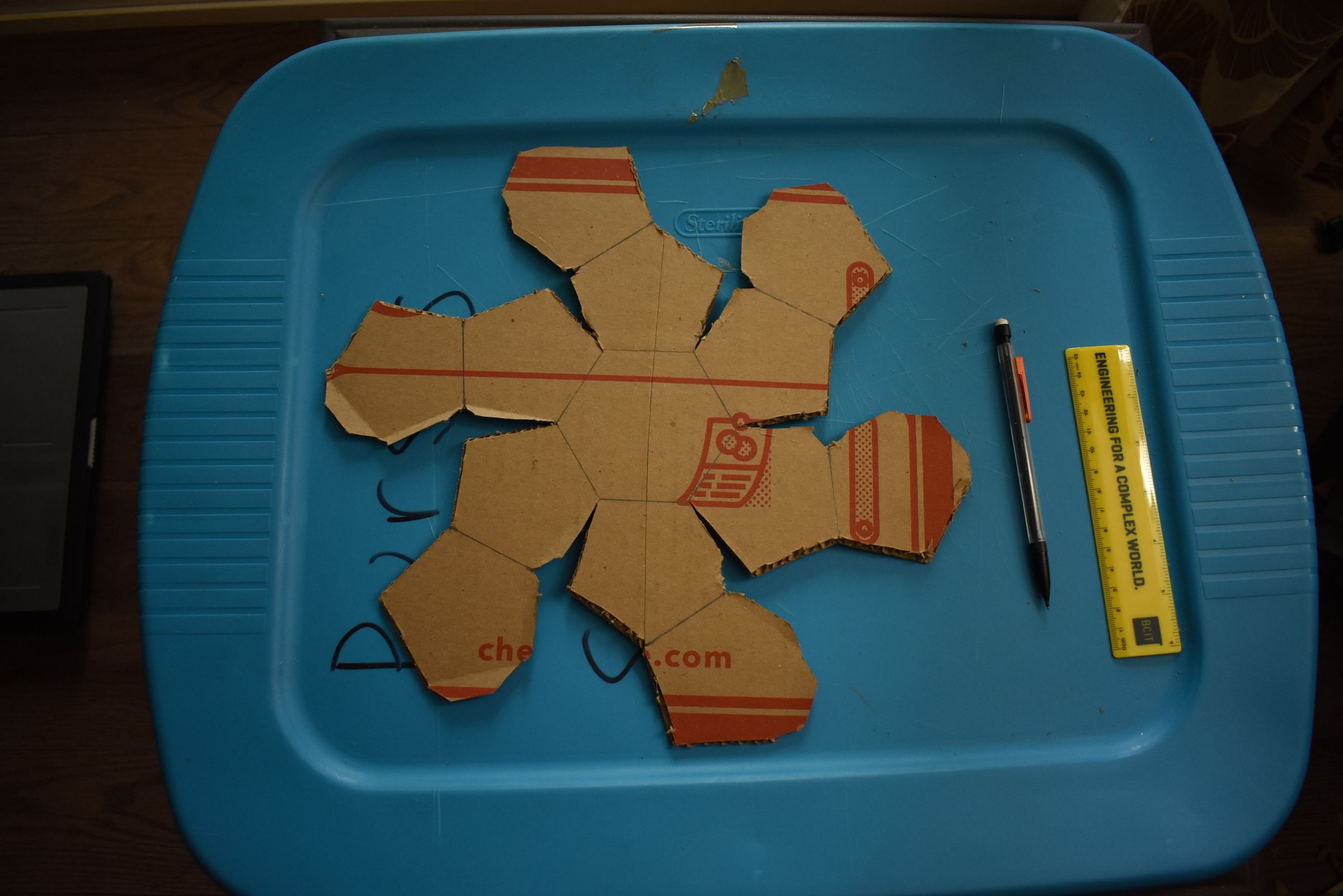 Modern Geometric [Cardboard] Planter : 8 Steps (with Pictures ...