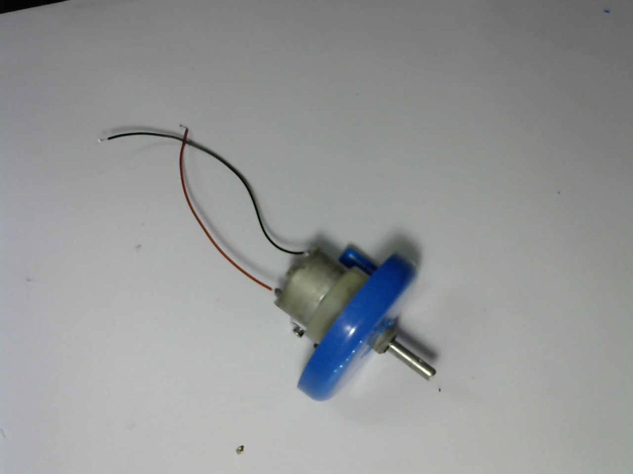 Homemade Electricity Generator : 5 Steps - Instructables