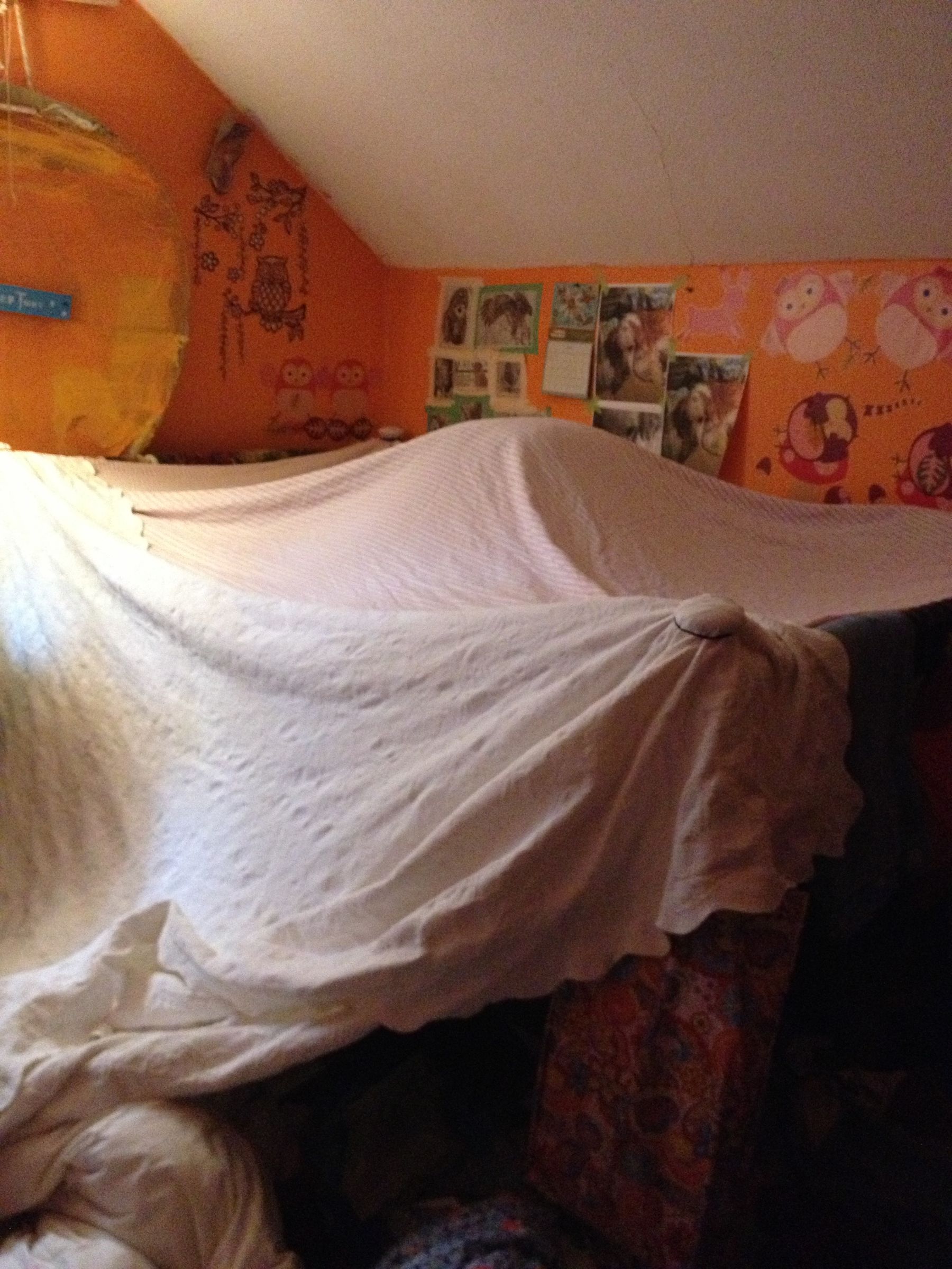 Awesome Bed Fort : 5 Steps - Instructables