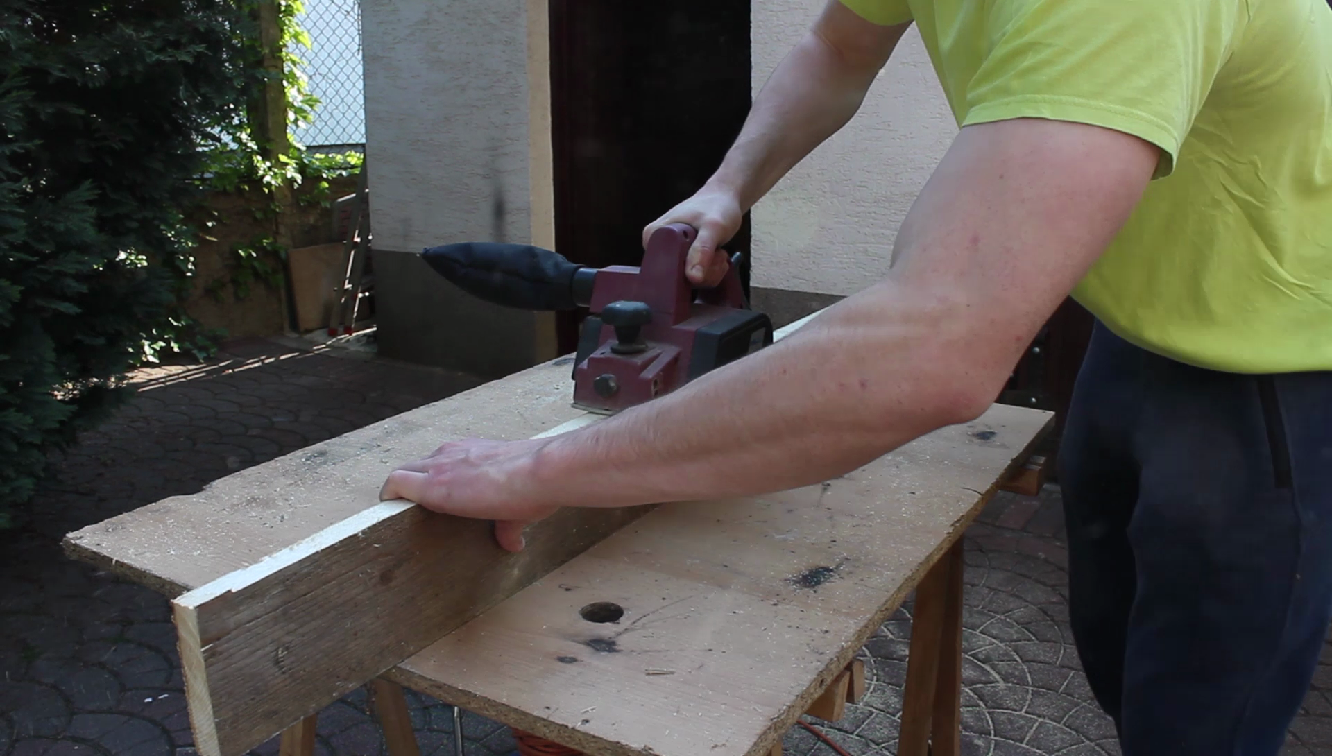 Make a Human Table : 5 Steps (with Pictures) - Instructables