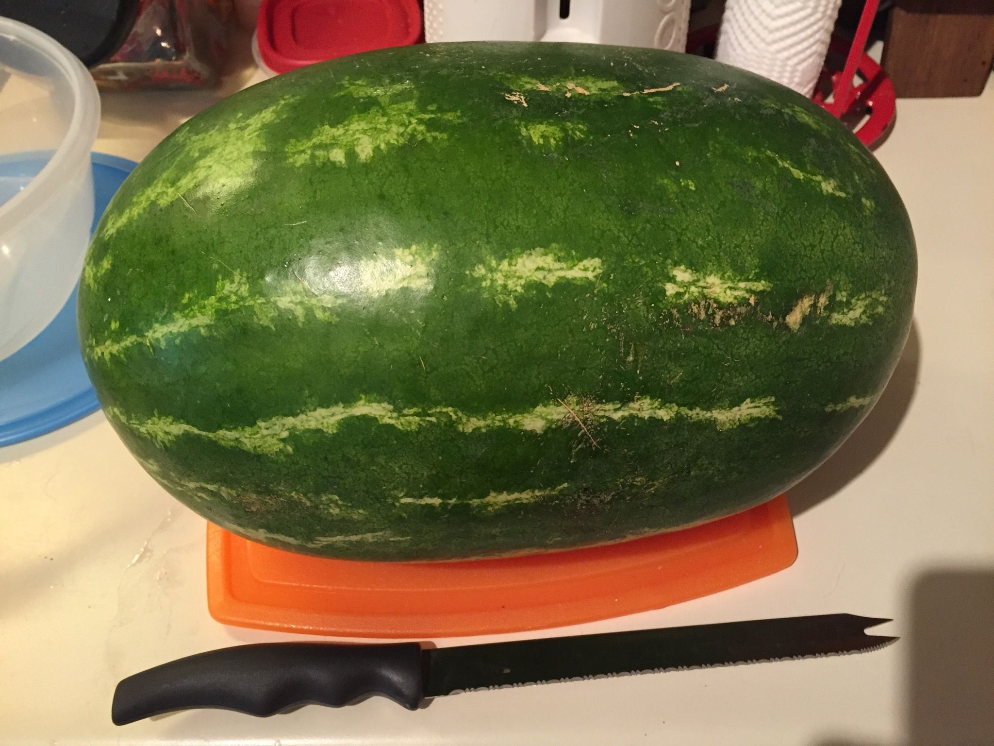 How to Cut Watermelon Without a Mess! : 3 Steps - Instructables
