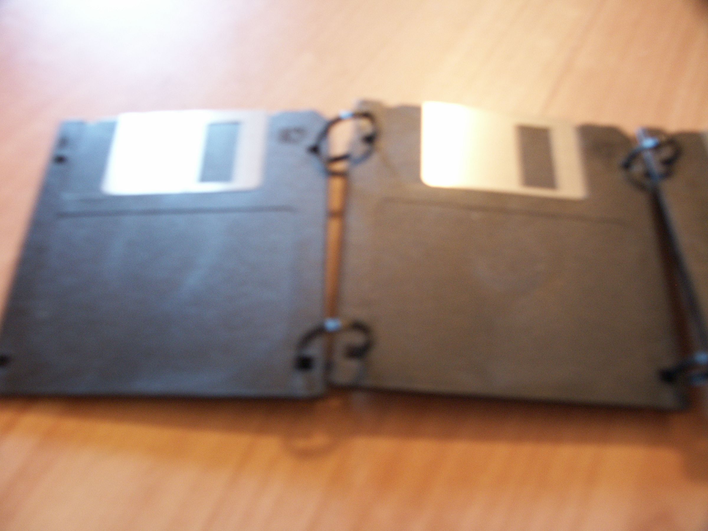 Floppy Disk Pen Holder : 5 Steps - Instructables