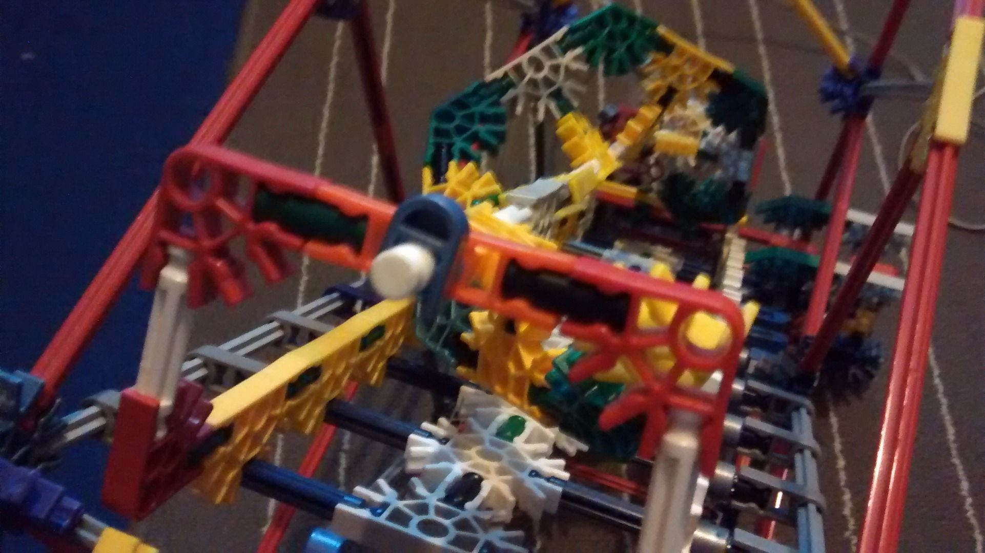 The Corkscrew | a K'nex Ball Machine Lift : 8 Steps - Instructables