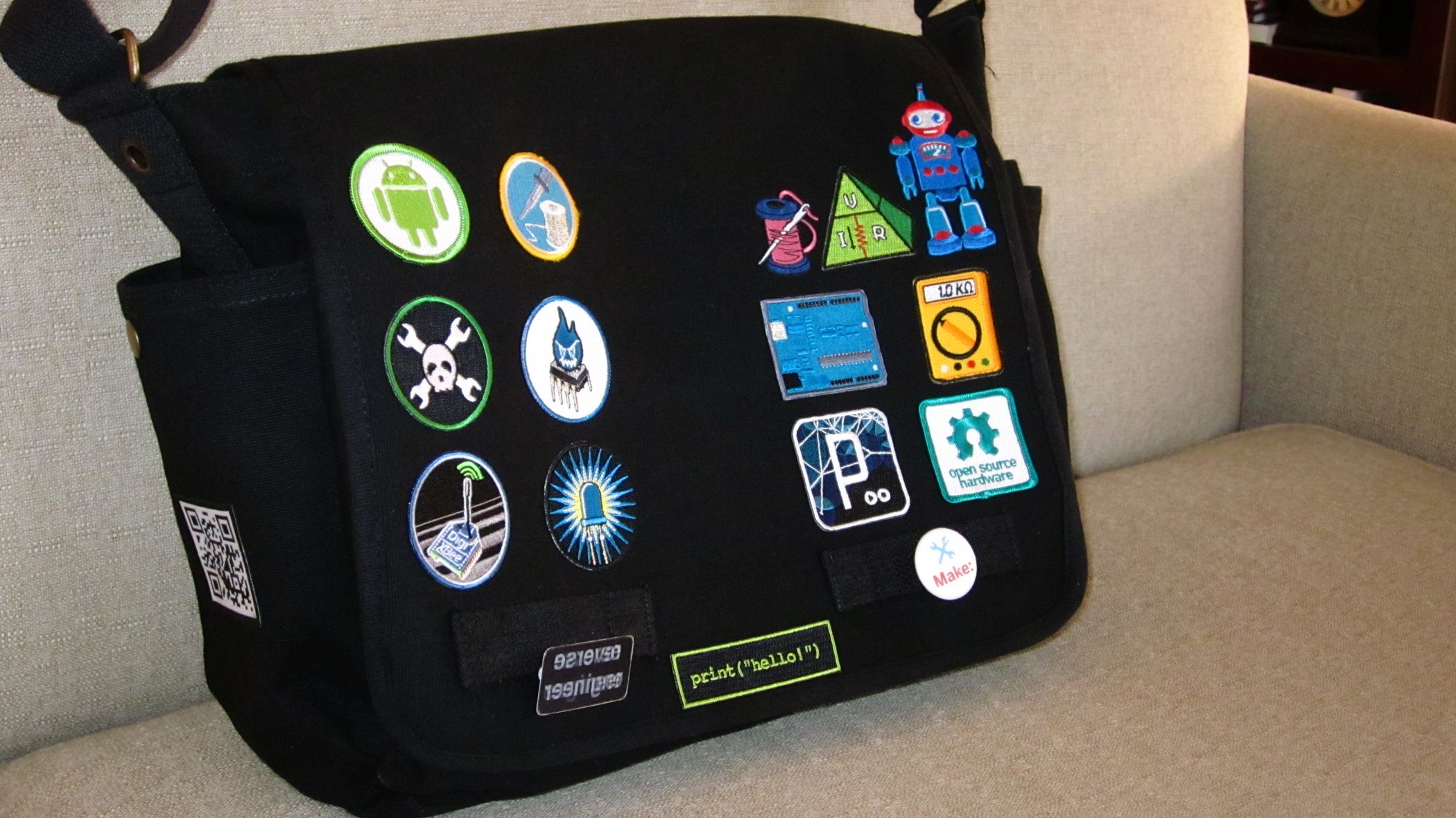 Flair a Hacker Bag : 3 Steps (with Pictures) - Instructables