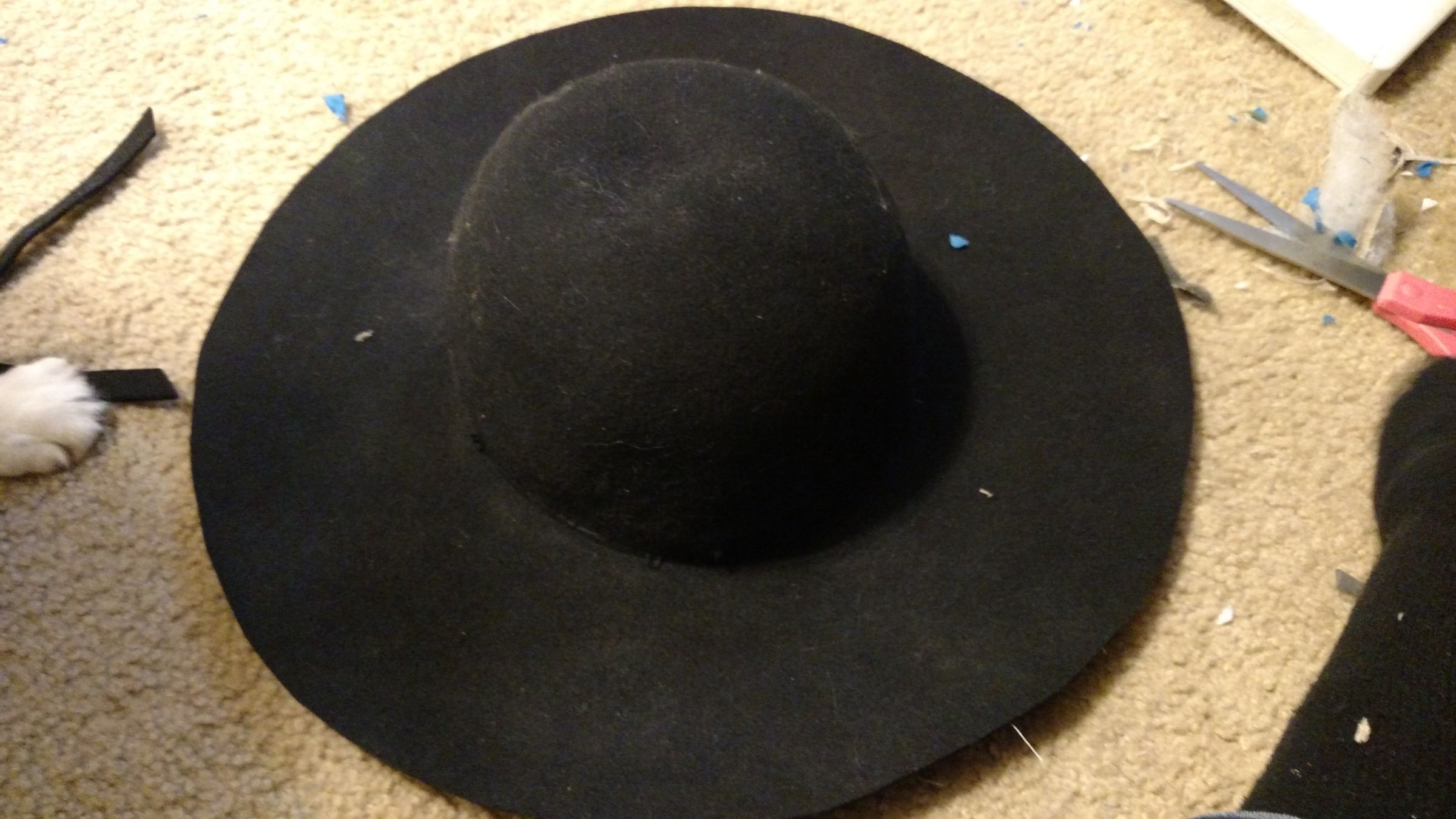 Quality Easy Pirate Hat : 4 Steps (with Pictures) - Instructables
