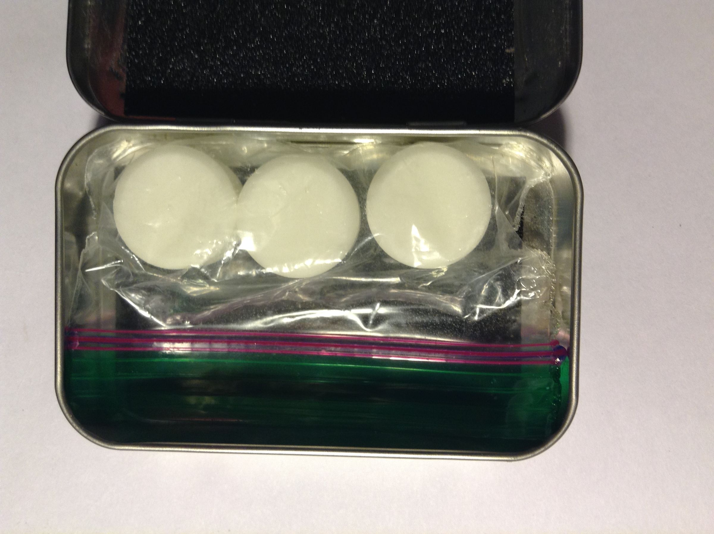 Altoids Tin Fire Starter Kit : 8 Steps (with Pictures) - Instructables