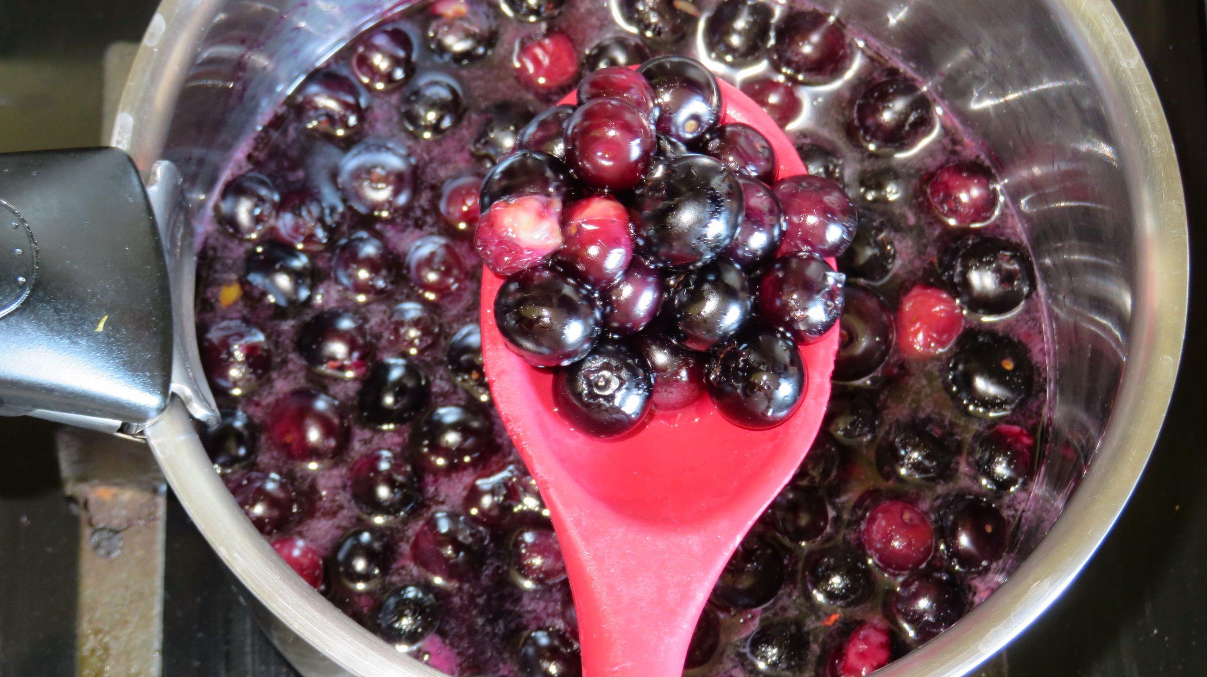 Summer Berry Frozen Cheesecake : 4 Steps (with Pictures) - Instructables