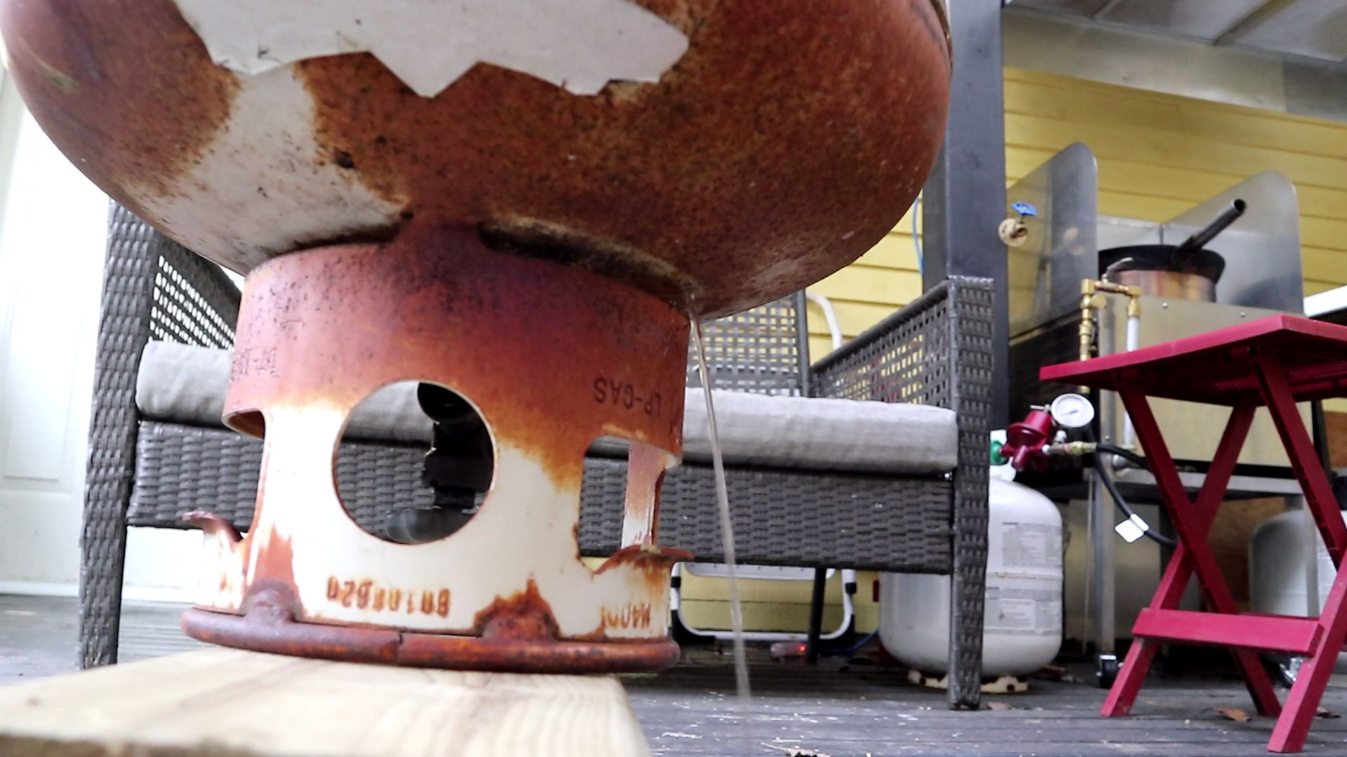 100 Lb Propane Tank Smoker Build : 10 Steps (with Pictures) - Instructables