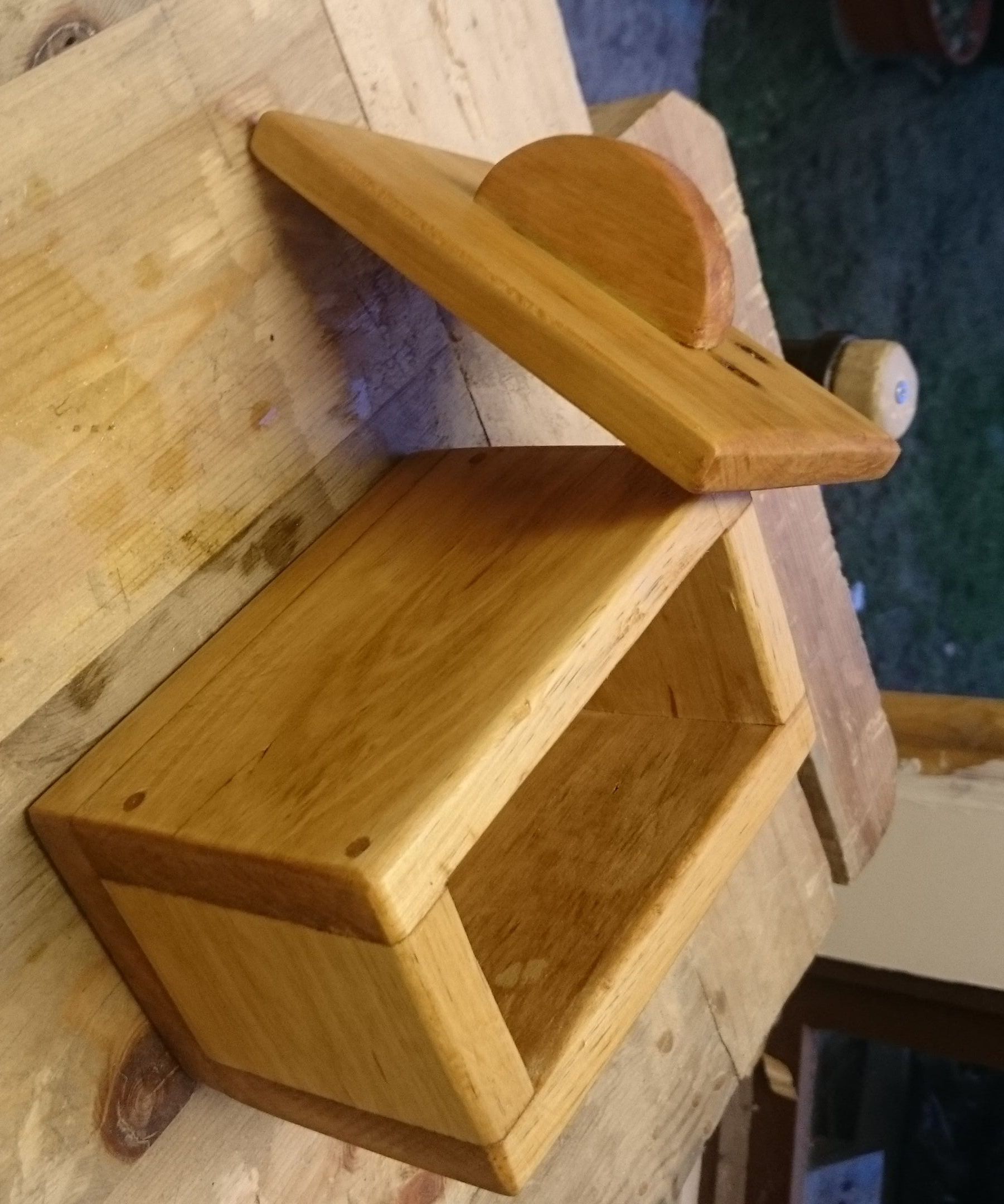 Simple Pallet Wood Box : 7 Steps (with Pictures) - Instructables