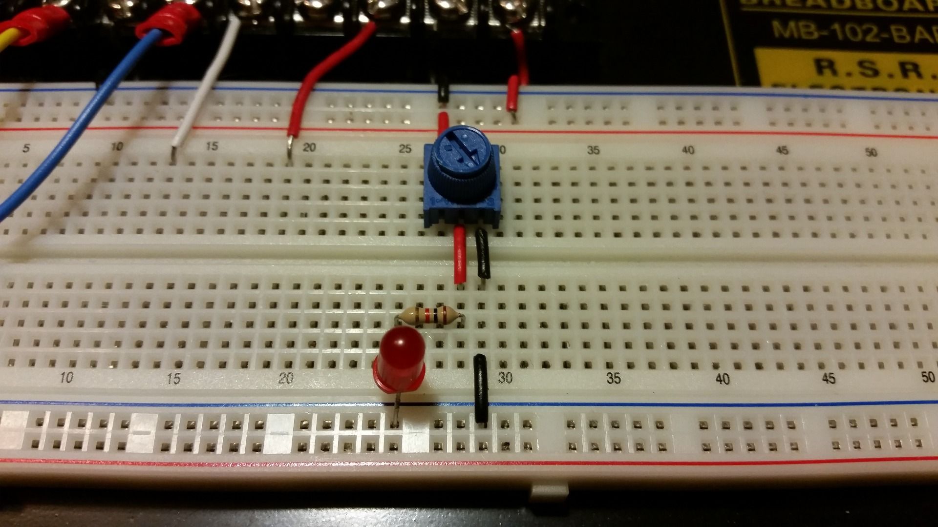How to Use a Potentiometer As a Voltage Divider. : 5 Steps (with ...
