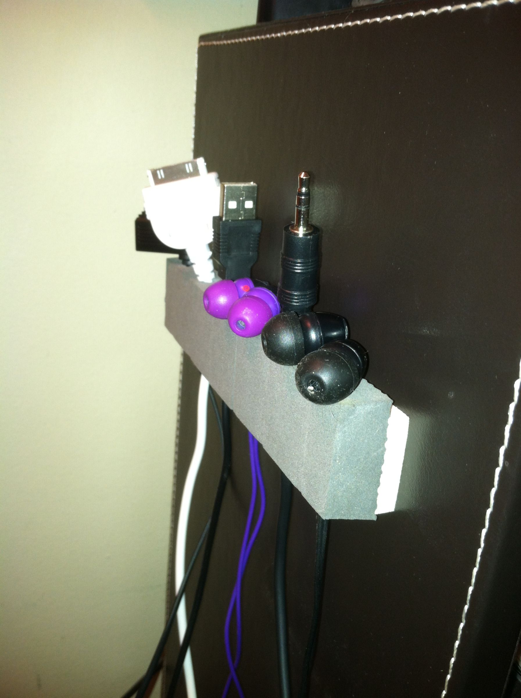 Hanging Cord Organizer - Fast, Simple, and Cheap! : 6 Steps (with ...
