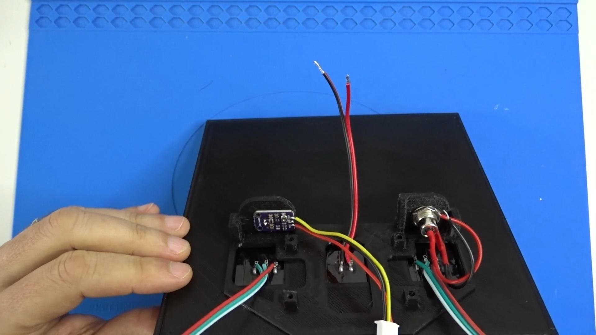 DIY WLED 16x16 LED Smart RGB Matrix Panel With ESP32 and INMP441 : 10 ...