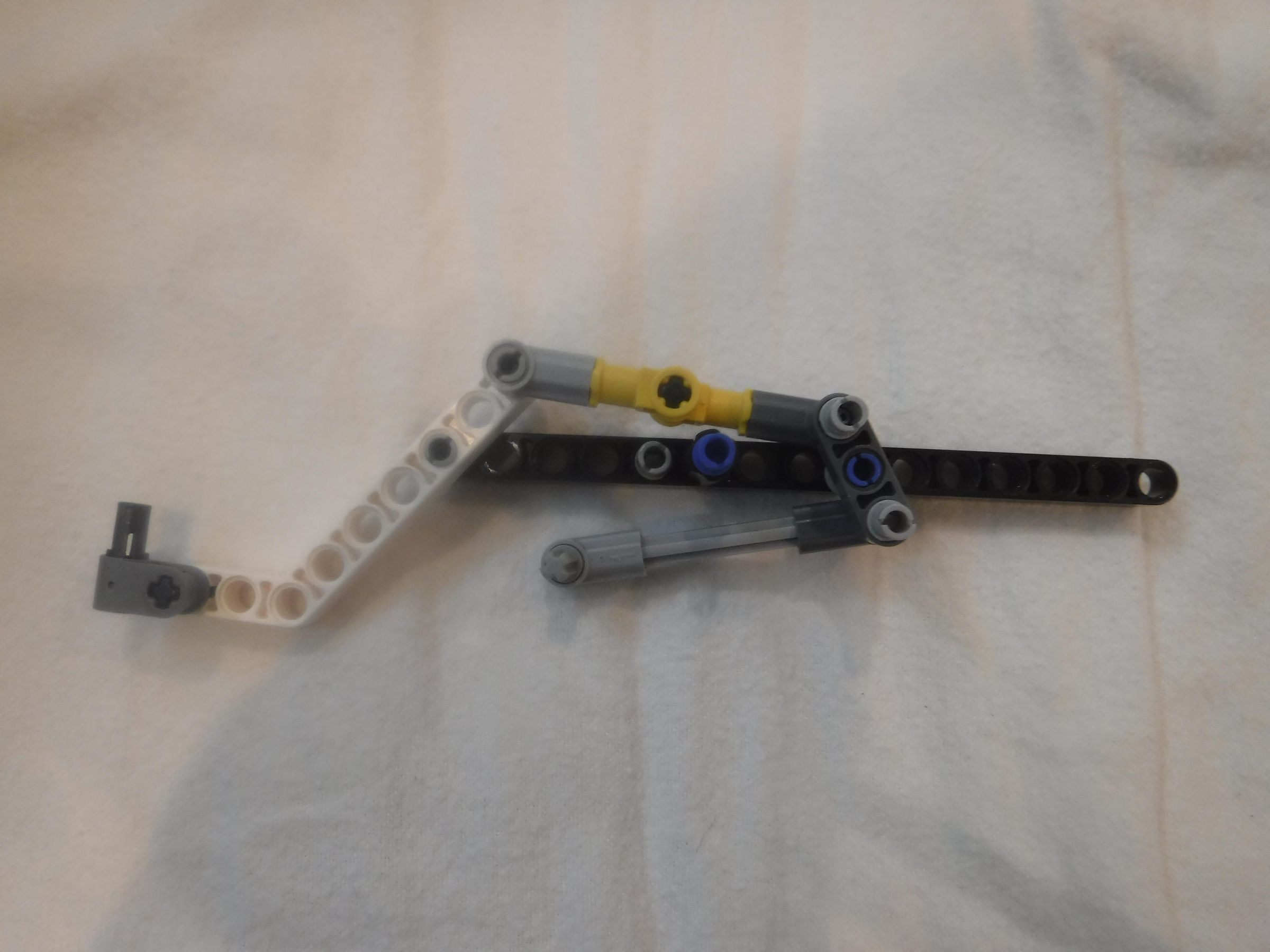 Lego Claw : 5 Steps - Instructables