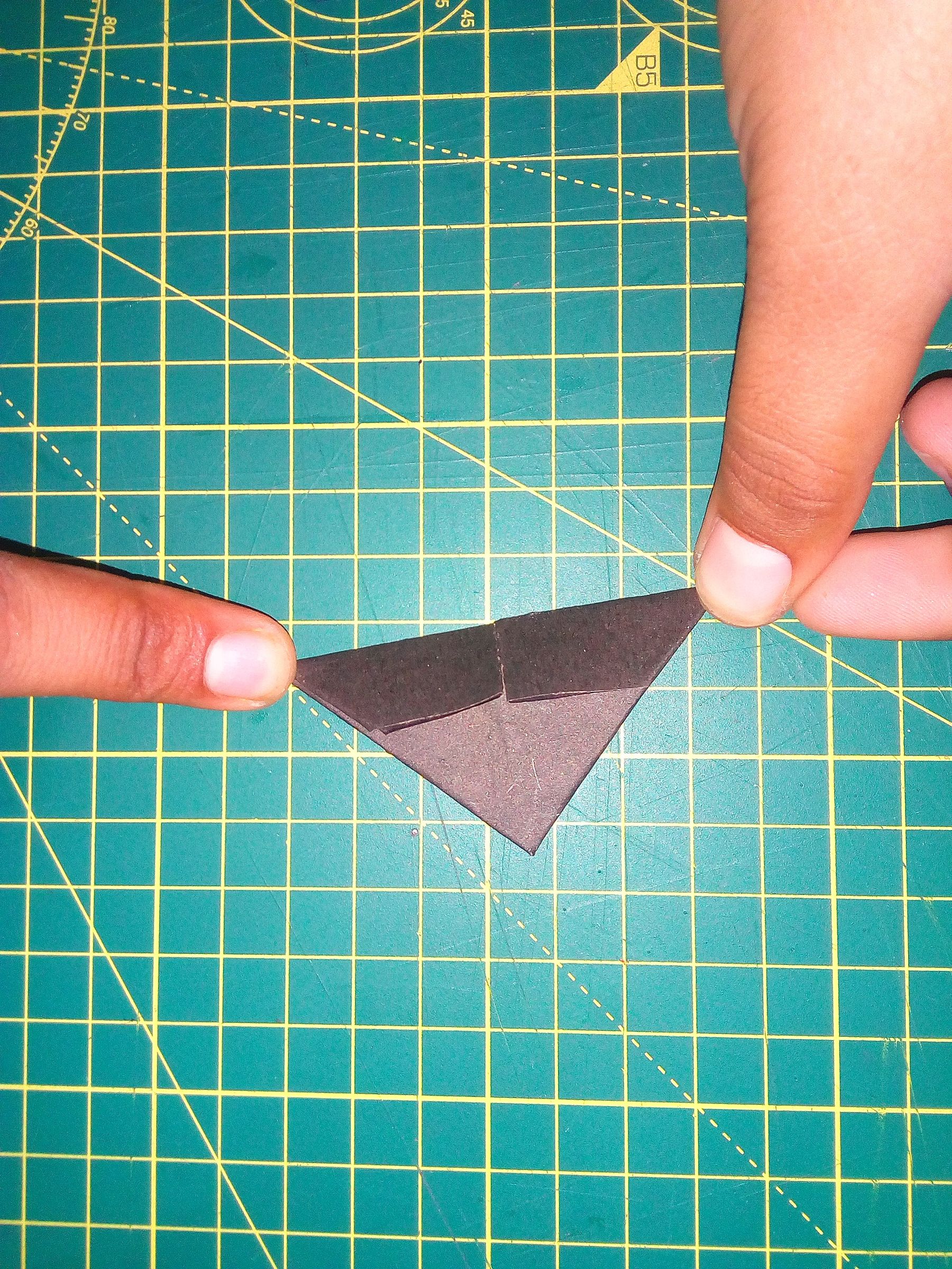 Origami Key Chain : 9 Steps (with Pictures) - Instructables