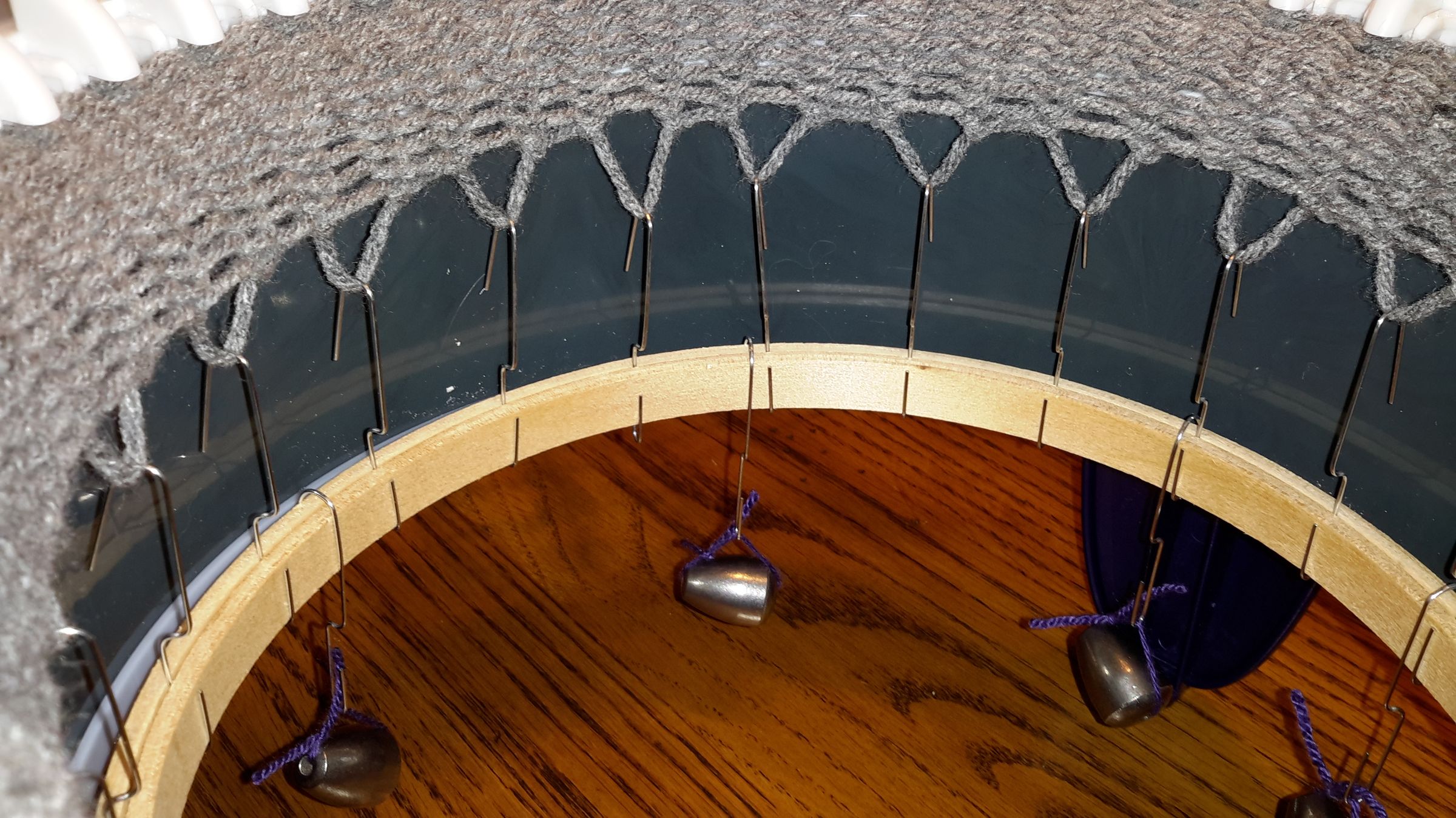 Easy Knitting Machine Weights : 3 Steps - Instructables