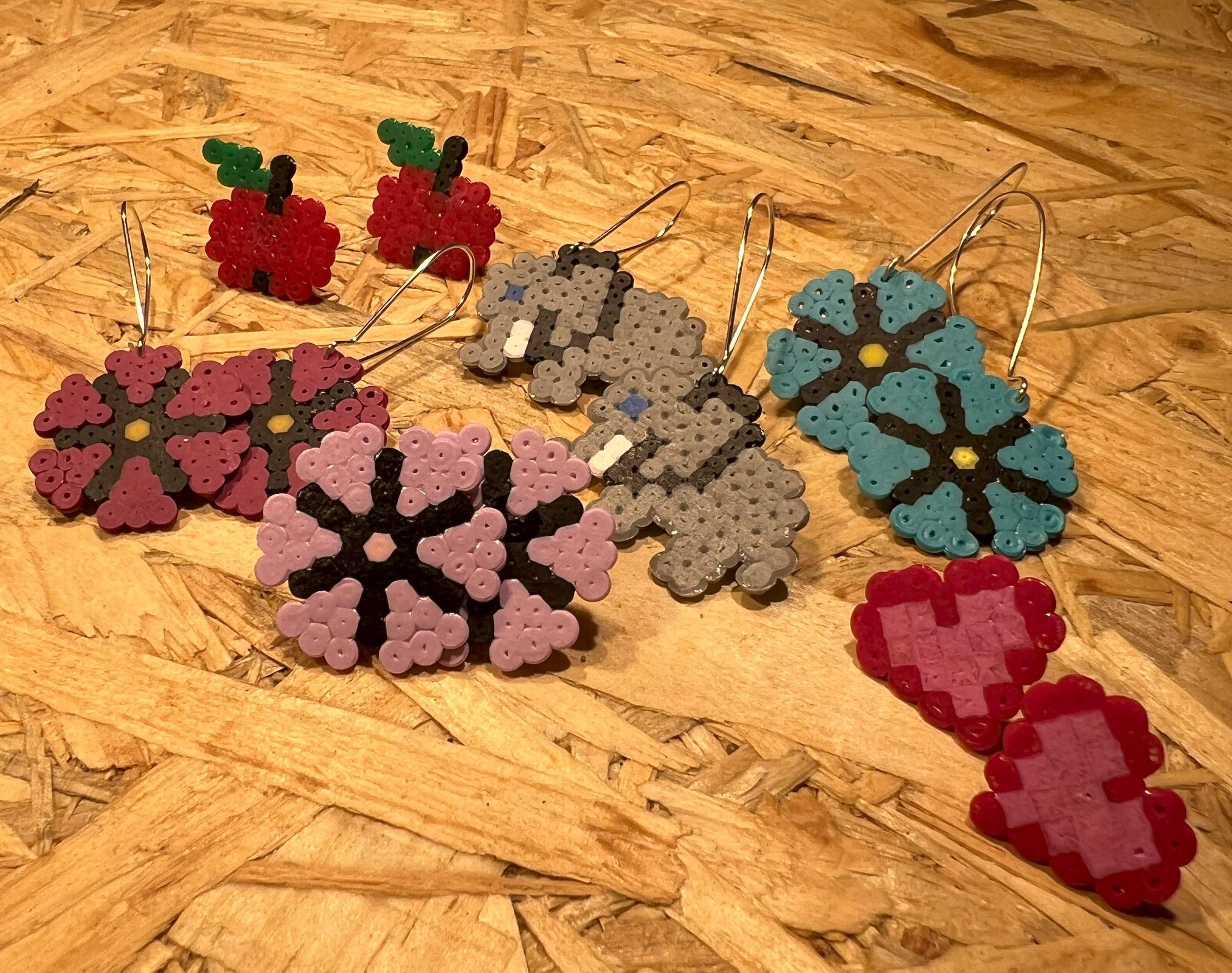 Hama Beads Earings : 5 Steps - Instructables