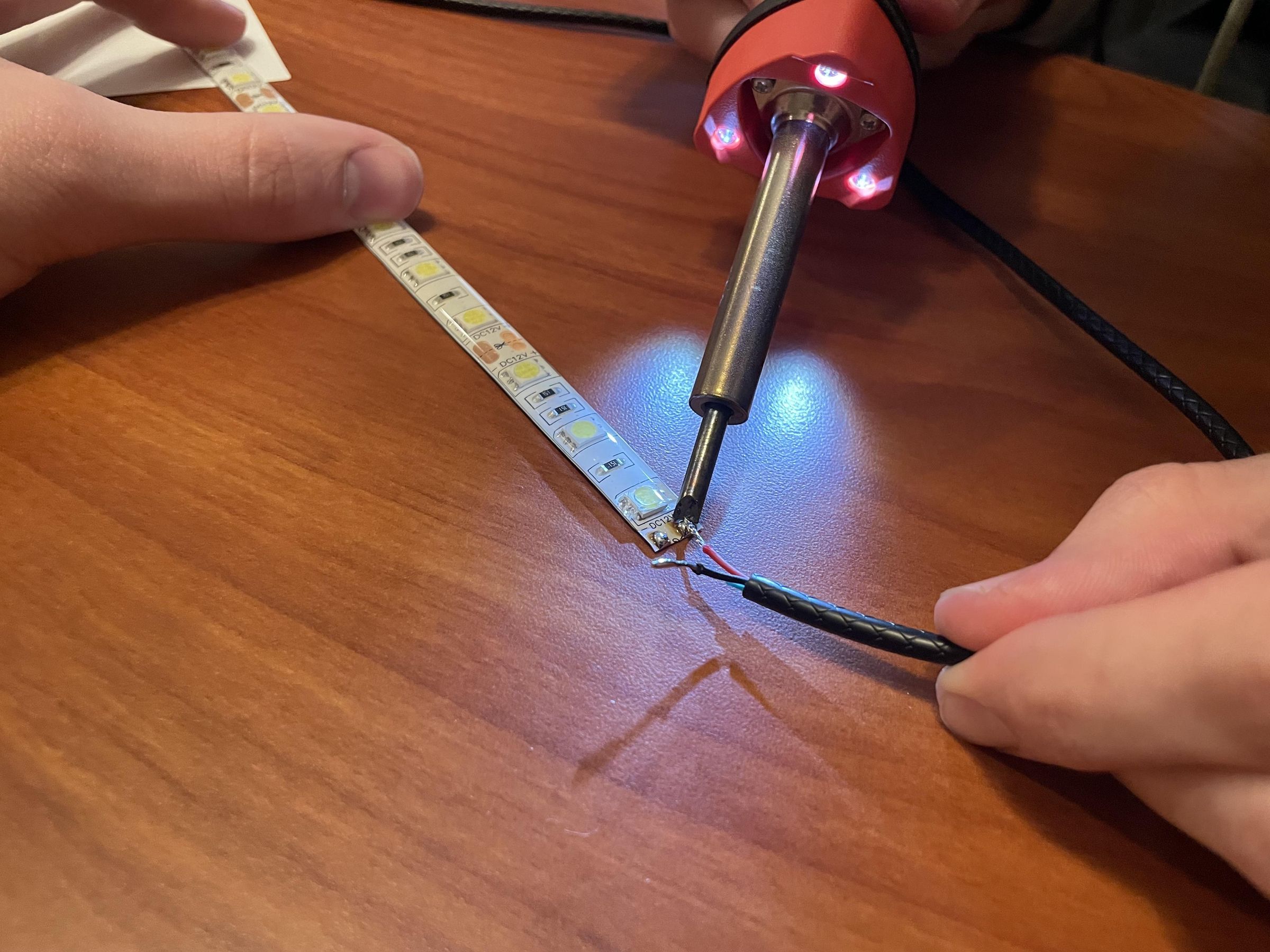 Glowing Lightning Bolt : 14 Steps (with Pictures) - Instructables