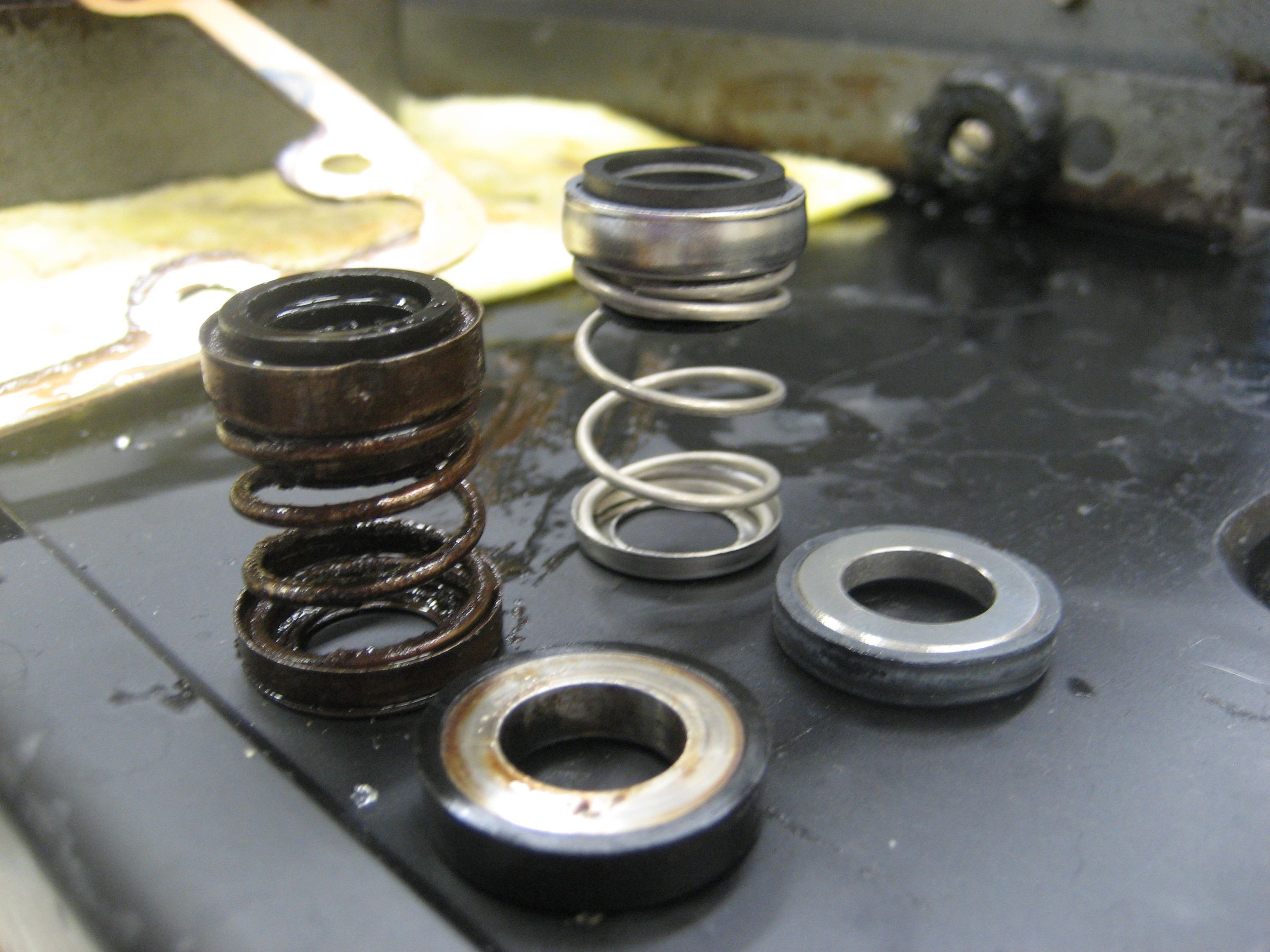 Vacuum Pump Seal Replacement : 6 Steps - Instructables