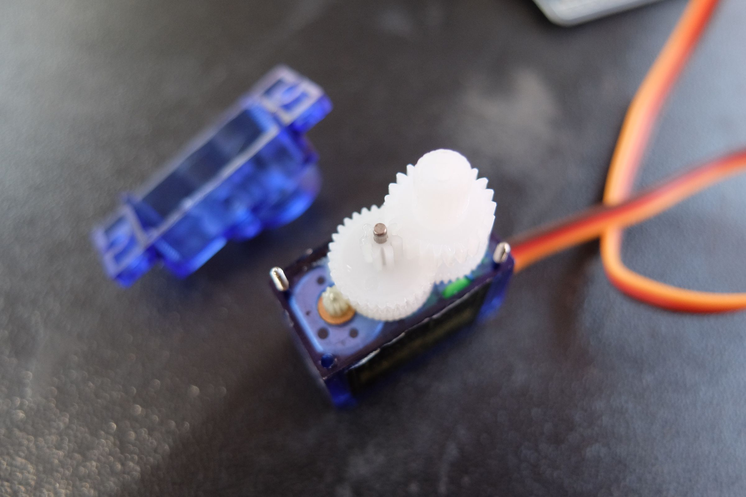 The Cheapest and Easiest Robot Motors : 7 Steps - Instructables