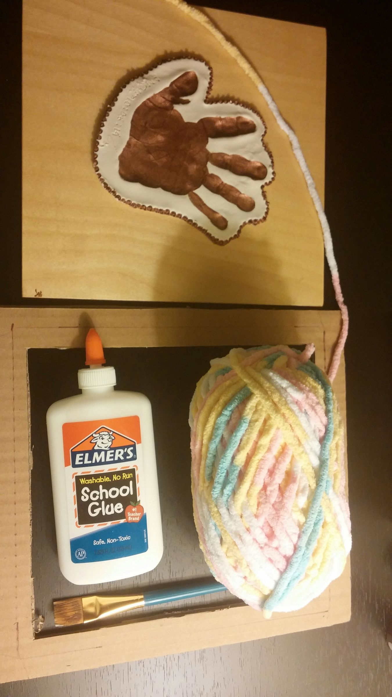 Framed Hand-print With Yarn and Cardboard : 6 Steps - Instructables