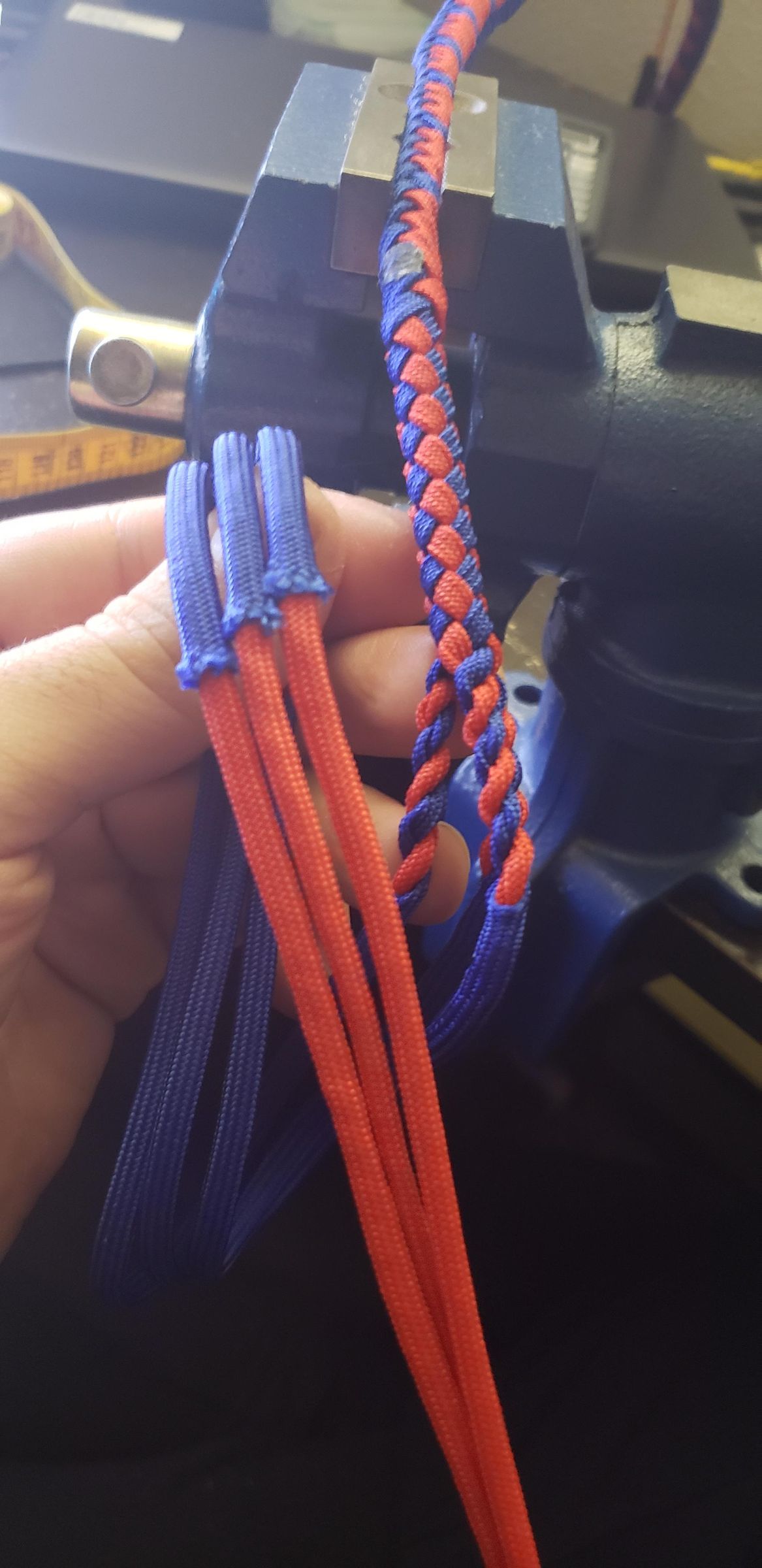 Tygra's Bolo-Whip With Paracord in 16 Plait : 9 Steps (with Pictures ...
