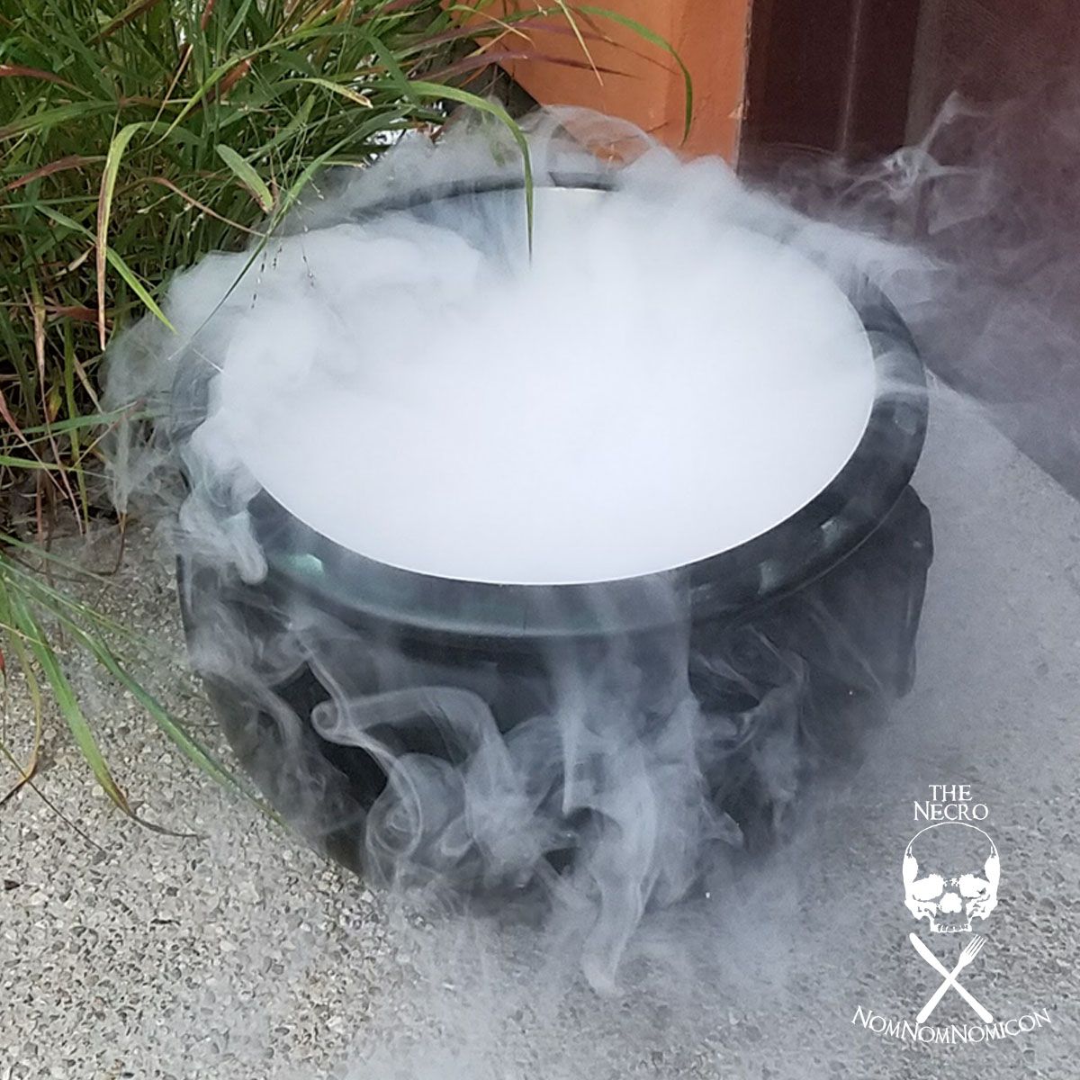 Halloween DIY: Glow in the Dark Smoking Cauldron : 10 Steps (with ...