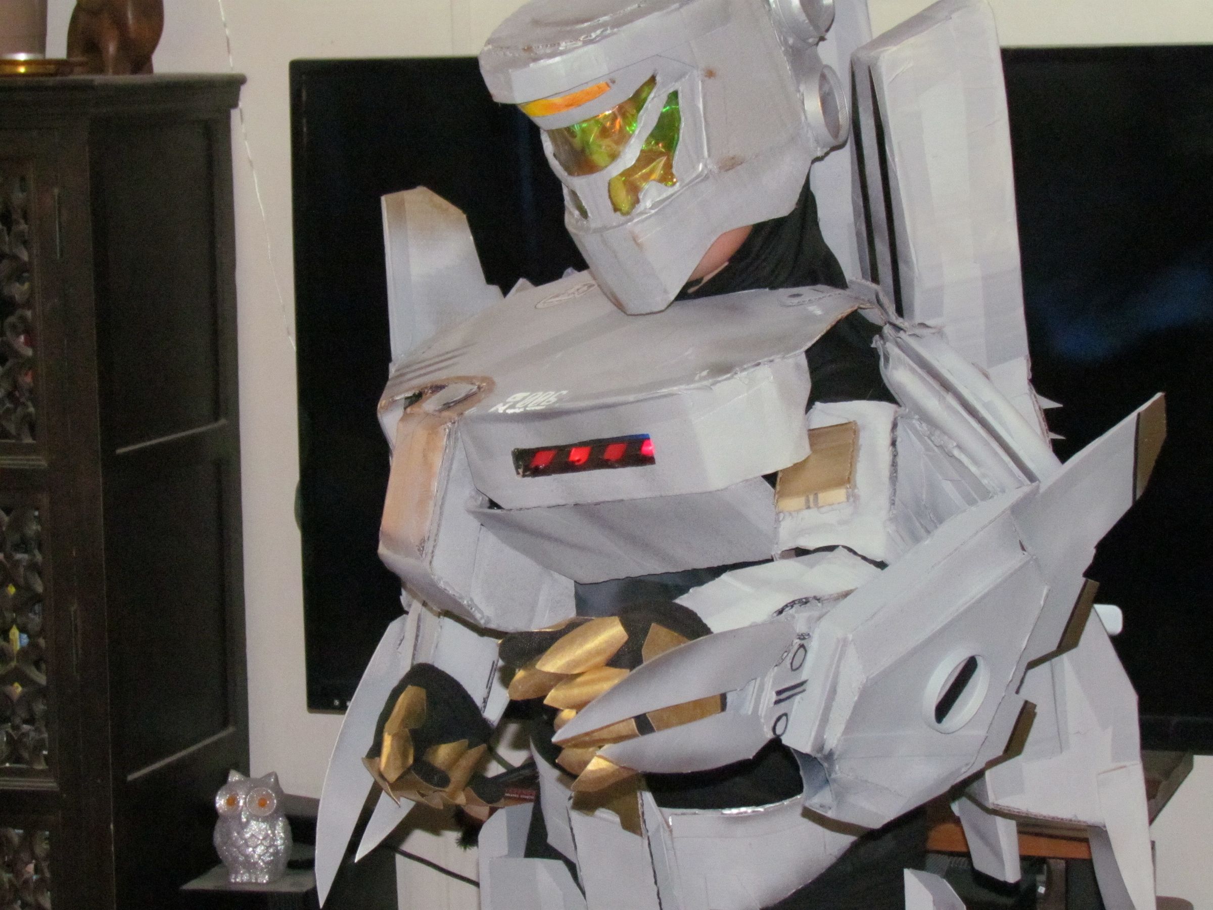 Striker Eureka Pacific Rim Jaeger Costume : 7 Steps (with Pictures ...