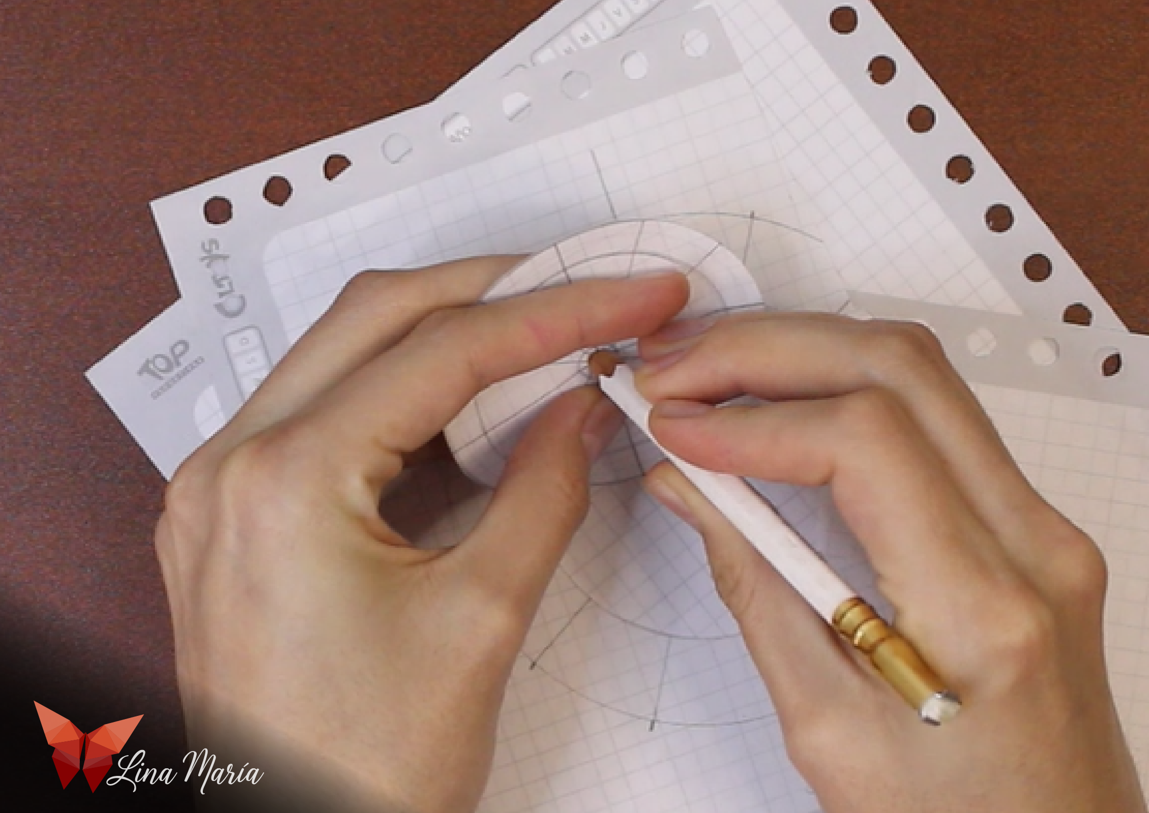 Crochet Knitting Clock ⏰ : 33 Steps (with Pictures) - Instructables