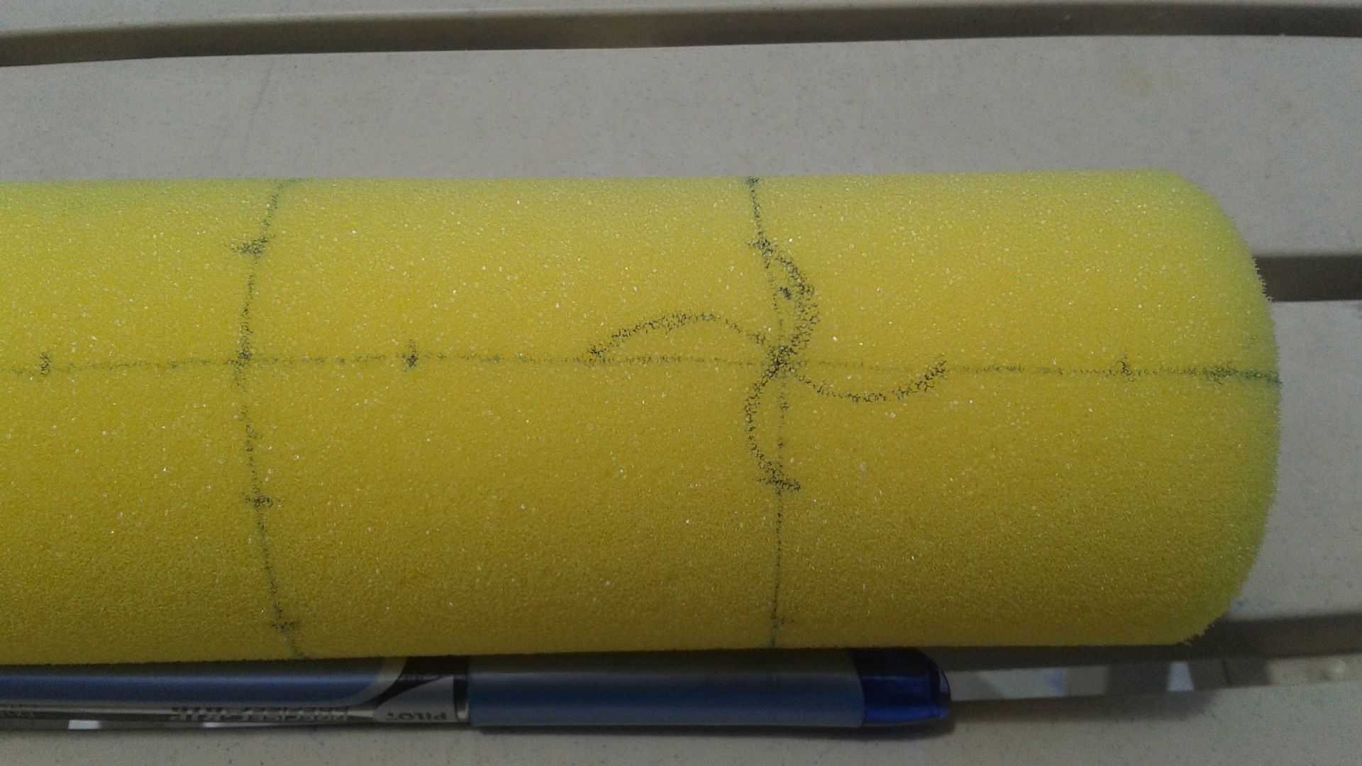 Making Custom Patterns and Textures With Foam Rollers : 4 Steps (with ...