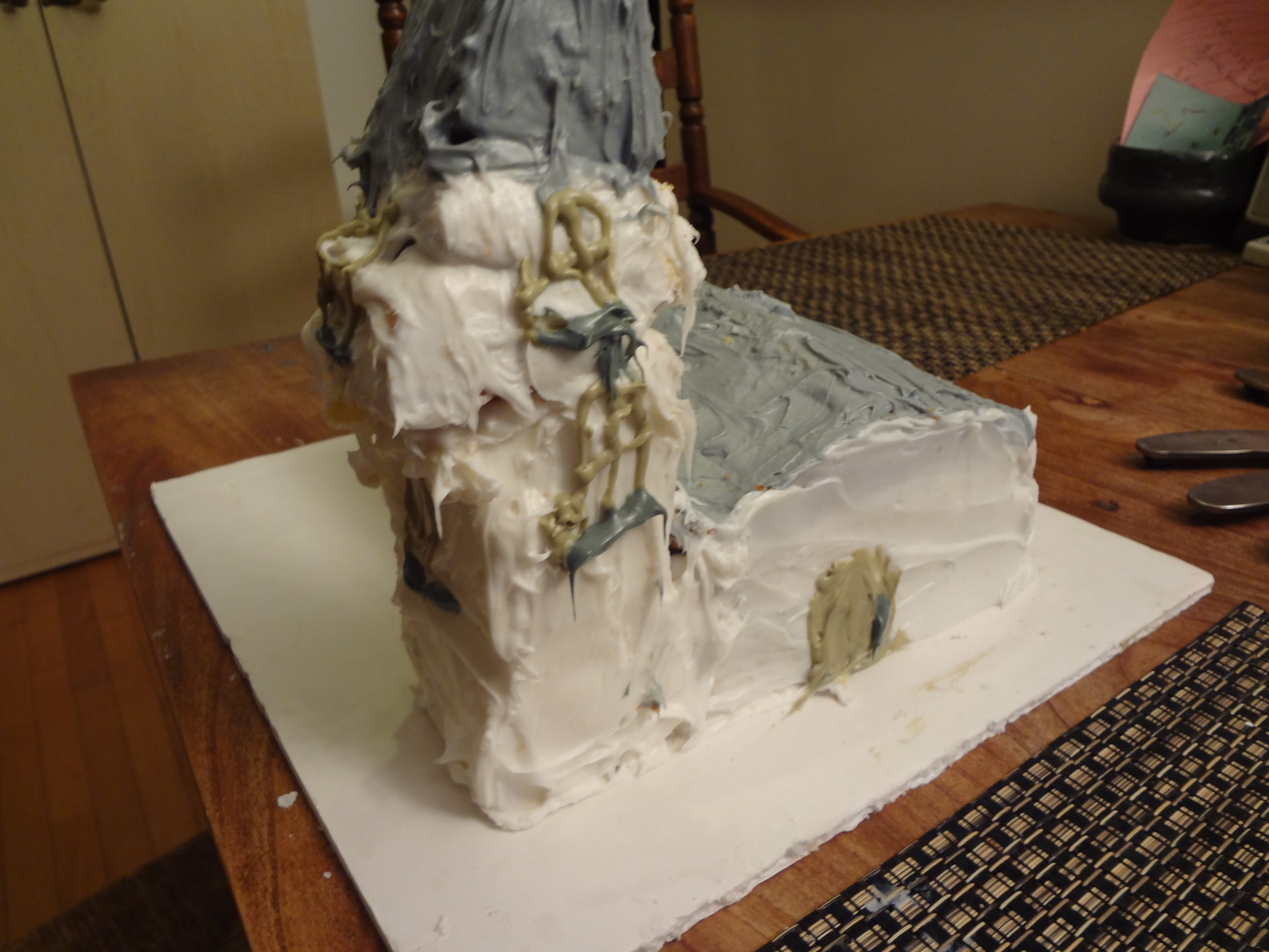 Church Cake : 4 Steps - Instructables