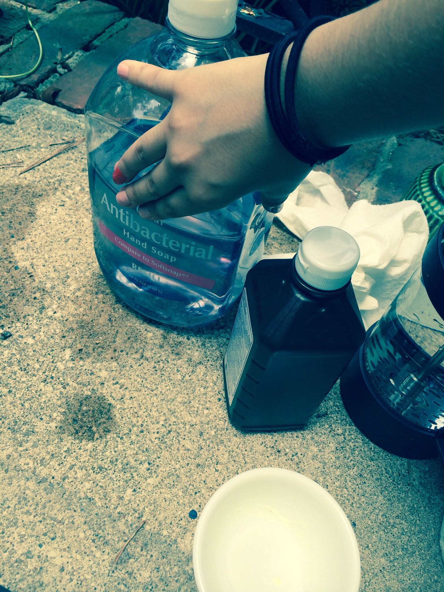 Hydrogen Peroxide Backyard Experiment : 5 Steps - Instructables