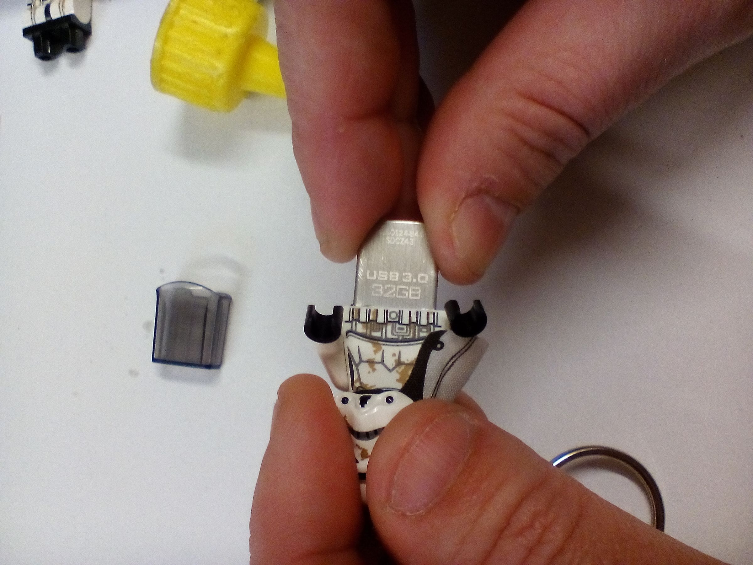 Lego Minifigure USB Flash Drive : 6 Steps (with Pictures) - Instructables