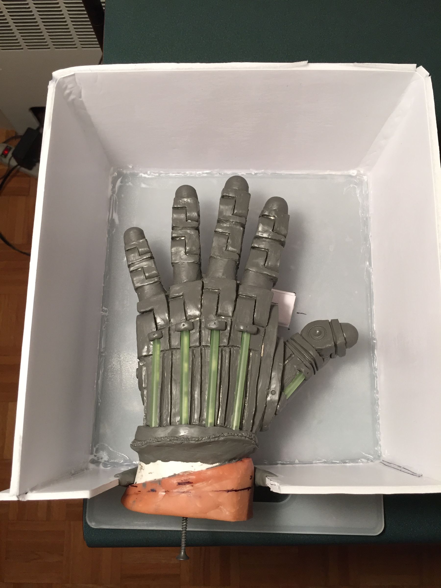 Terminator Glove and Eye : 15 Steps (with Pictures) - Instructables