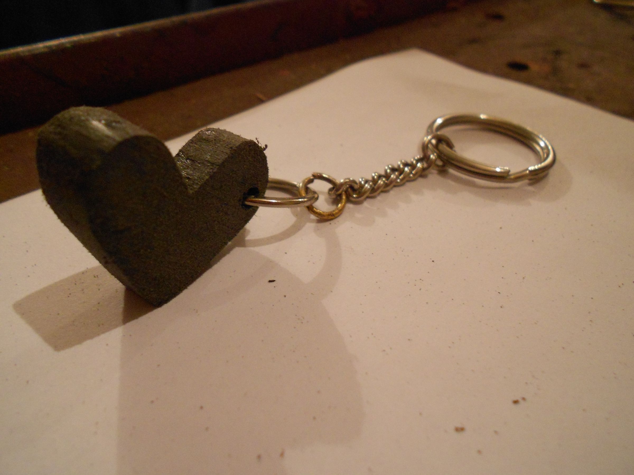 Plastic Heart-Keychain (HDPE) : 4 Steps (with Pictures) - Instructables