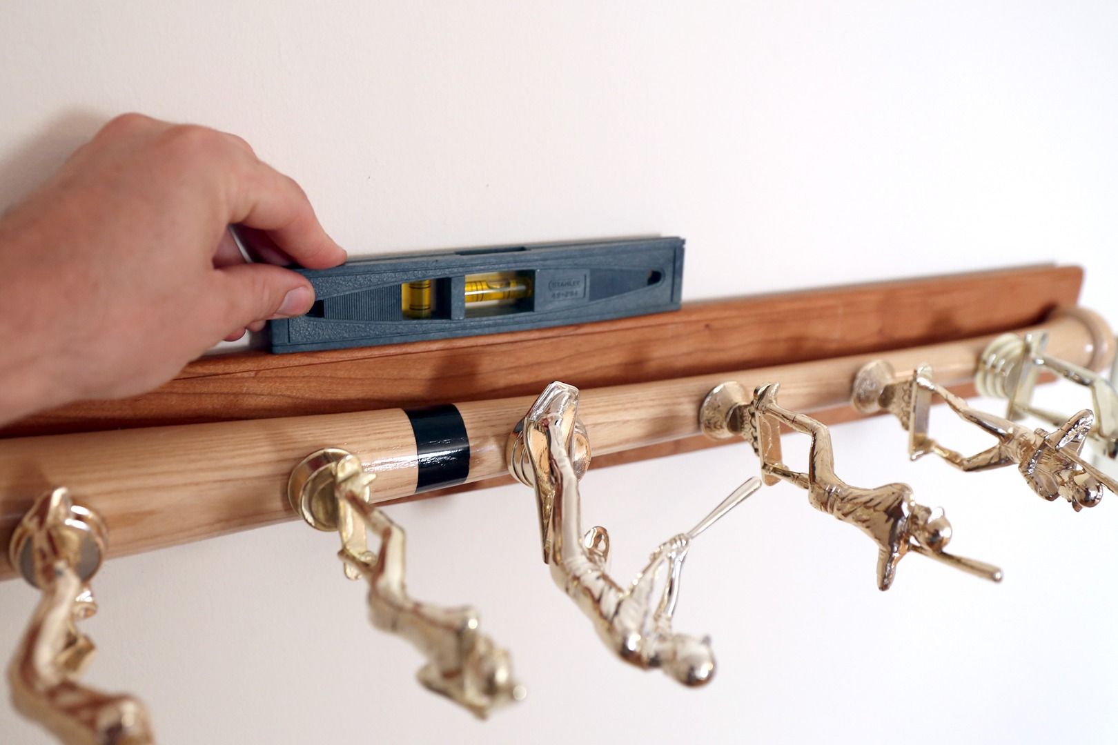 Upcycled Trophy Hanger : 12 Steps (with Pictures) - Instructables