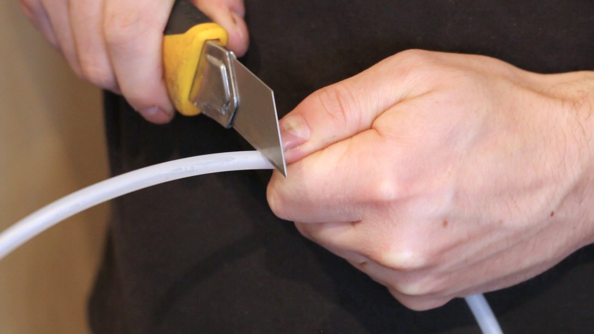 How to Connect a Water Line to Your Refrigerator : 7 Steps (with ...